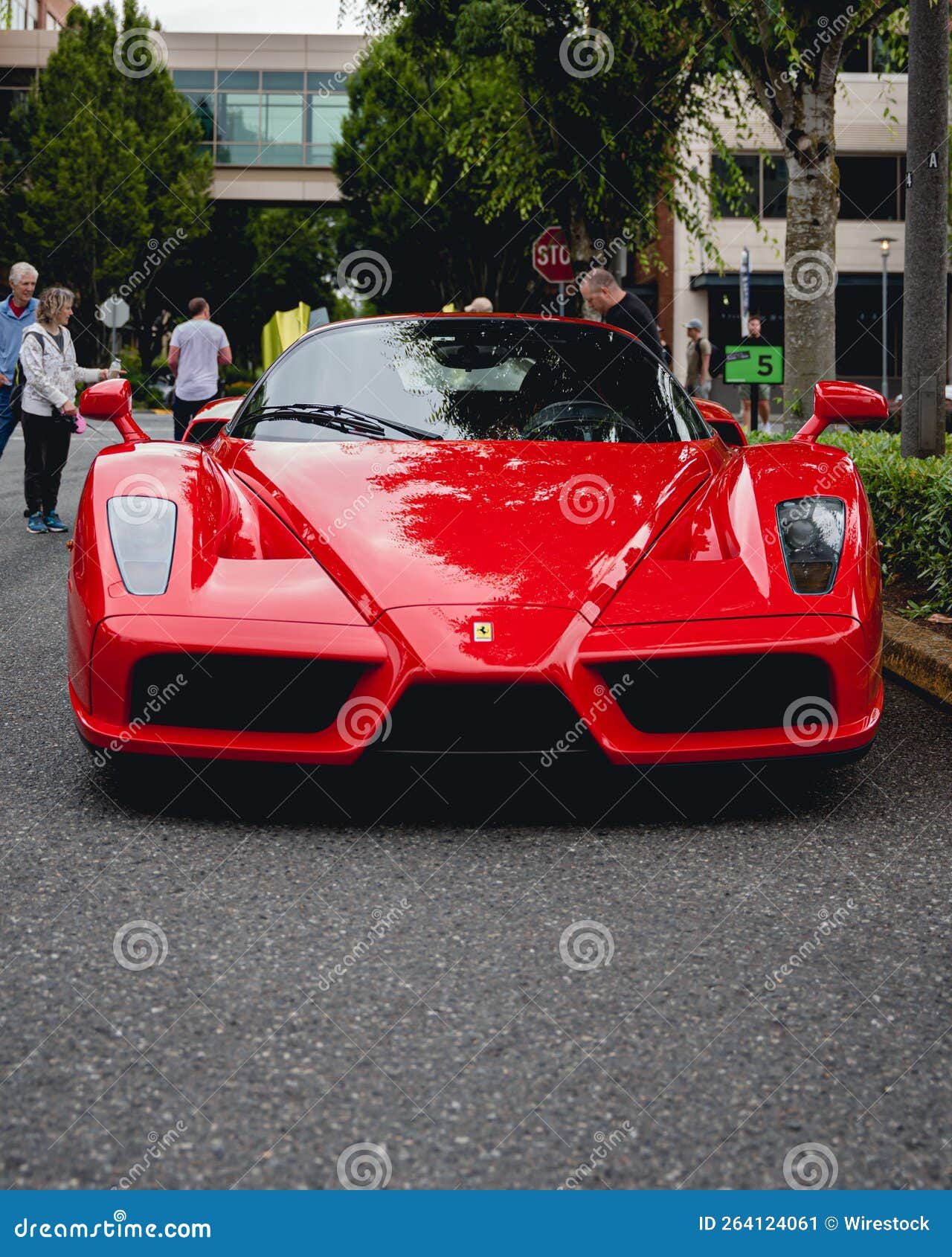Red Ferrari F40 in street editorial photo. Image of motor - 264124061