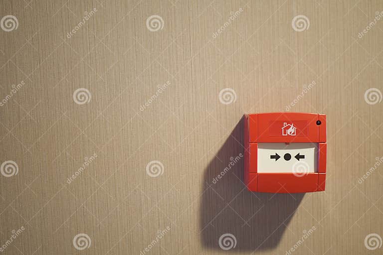 Red Fire Alarm Button on Wall , Stock Photo - Image of signs, accident ...