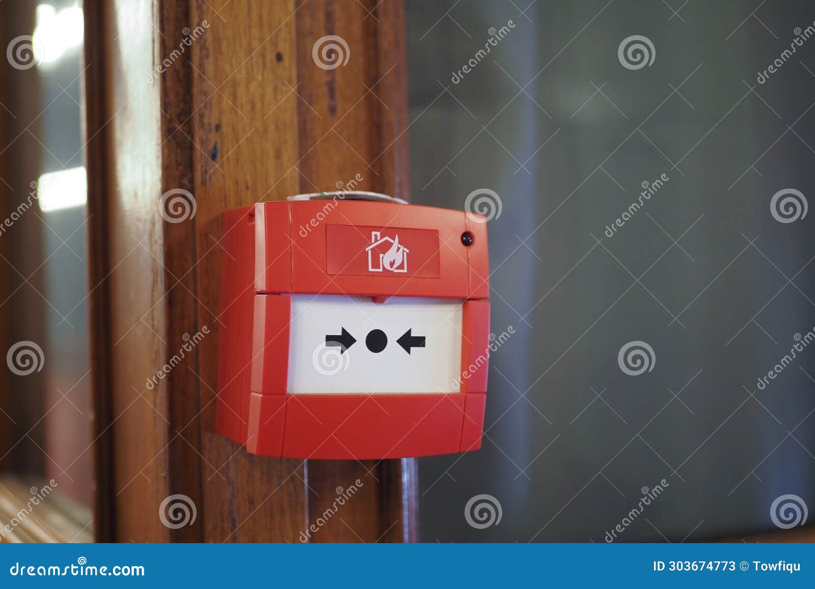 Red Fire Alarm Button on Wall , Stock Image - Image of buttons, sound ...