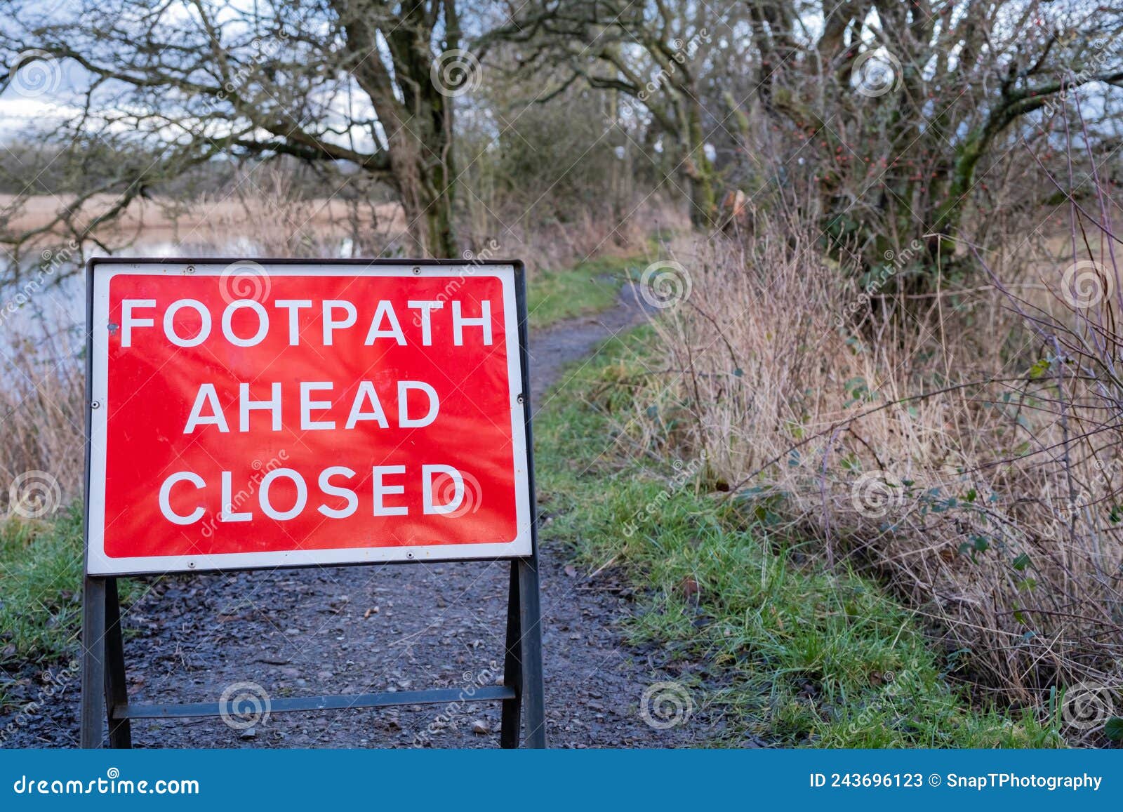 Red Footpath Ahead Closed Warning Sign on a Countryside Trail Stock ...