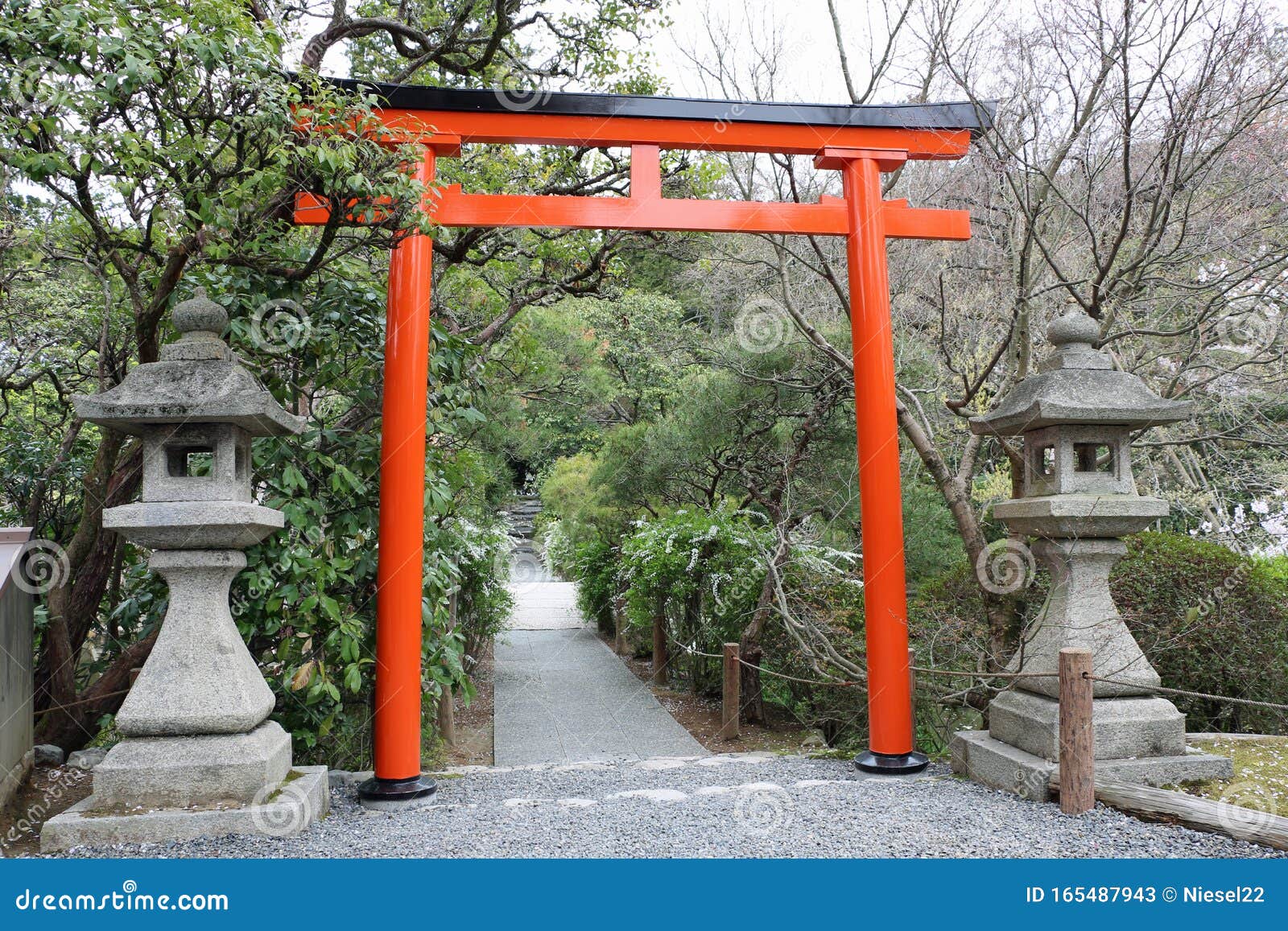 Red gate in Japan Torii stock image. Image of history - 165487943