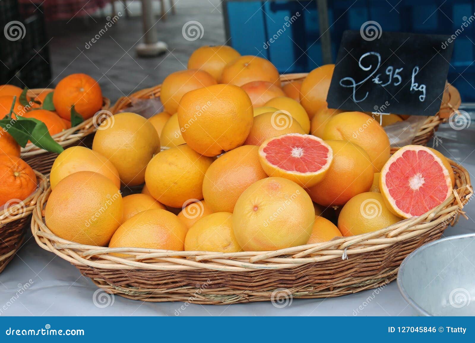 Red Grapefruit Inside Rattan Basket on Market Stock Photo - Image of ...