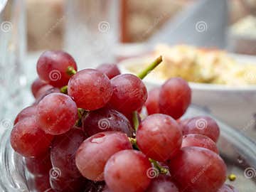 Red Grapes on the Table in a Cup Stock Photo - Image of bunch, berry ...