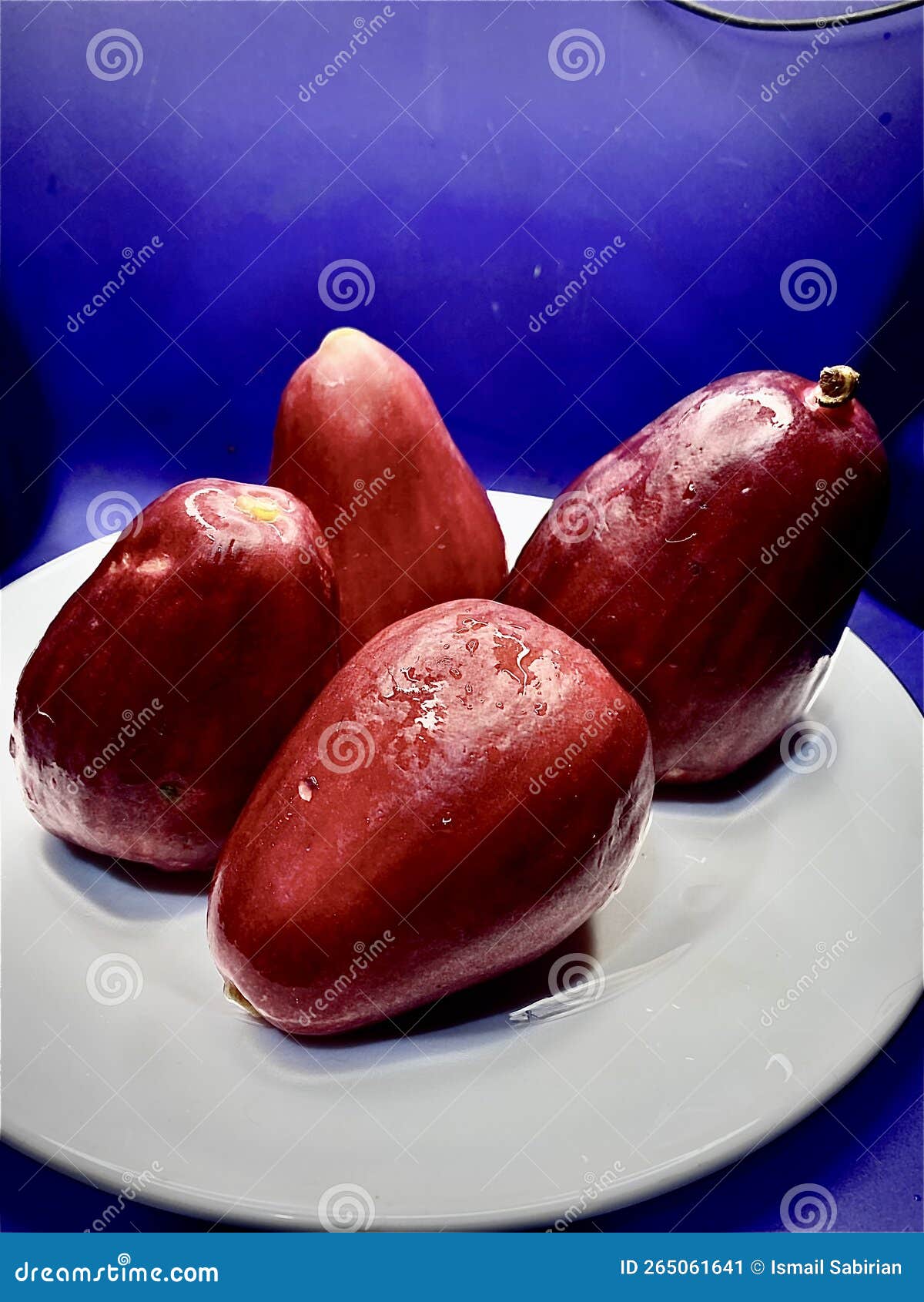 Red Guava Bol Exotic Fruit stock image. Image of rich - 265061641