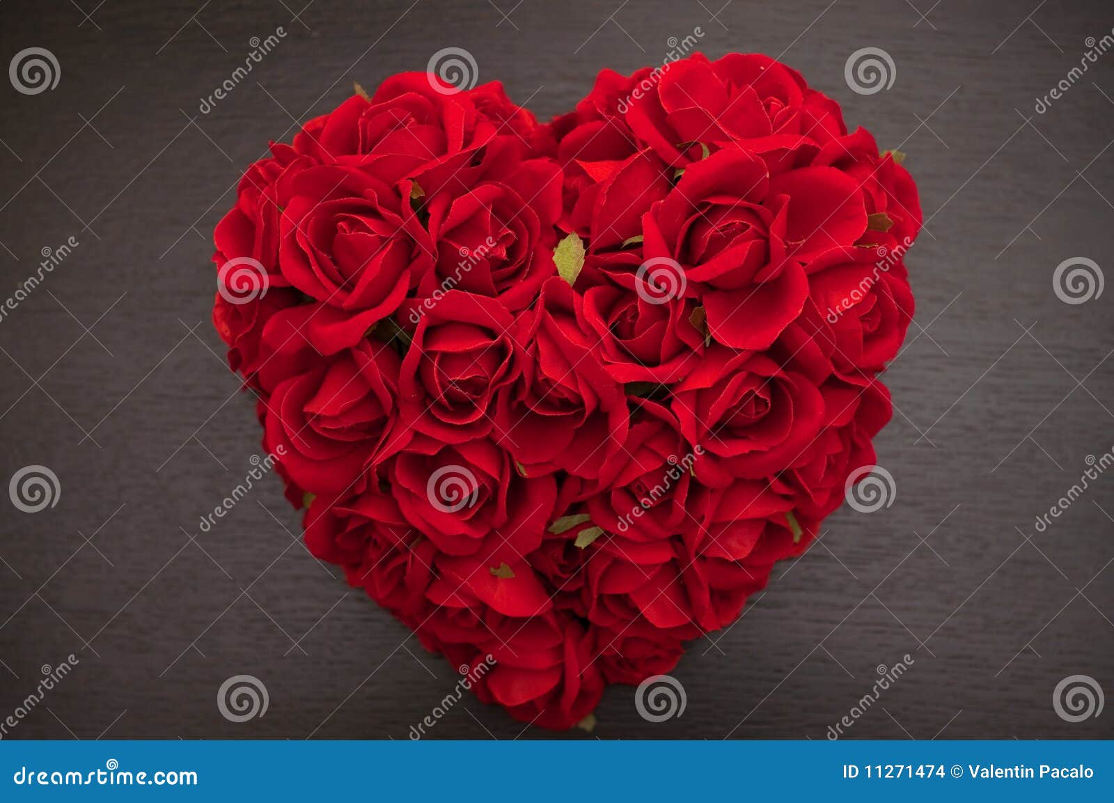 Red heart of roses stock photo. Image of anniversary - 11271474