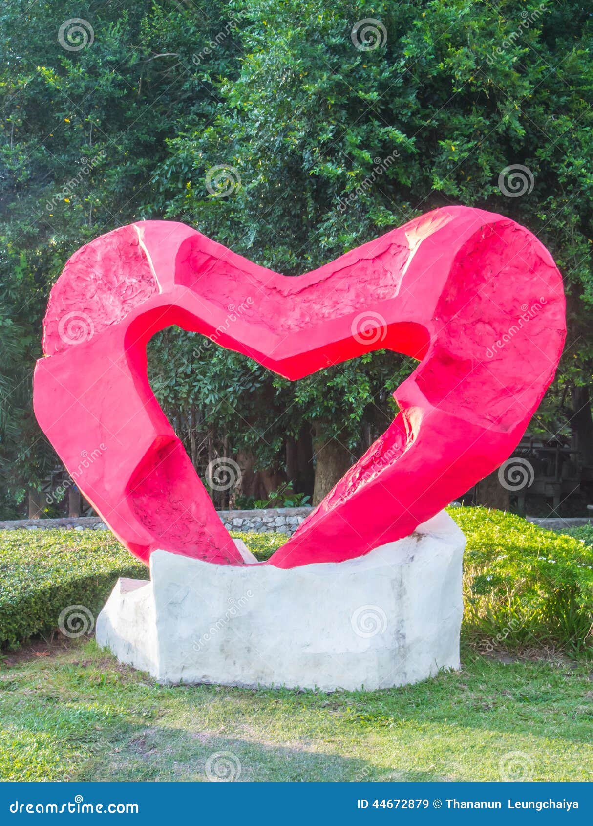 Red heart statue. stock image. Image of pure, romance - 44672879