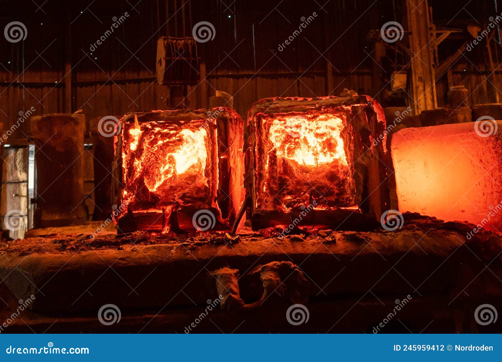 Red-hot Metal Forging, Heavy and Large Billet for Rolled Metal Stock ...