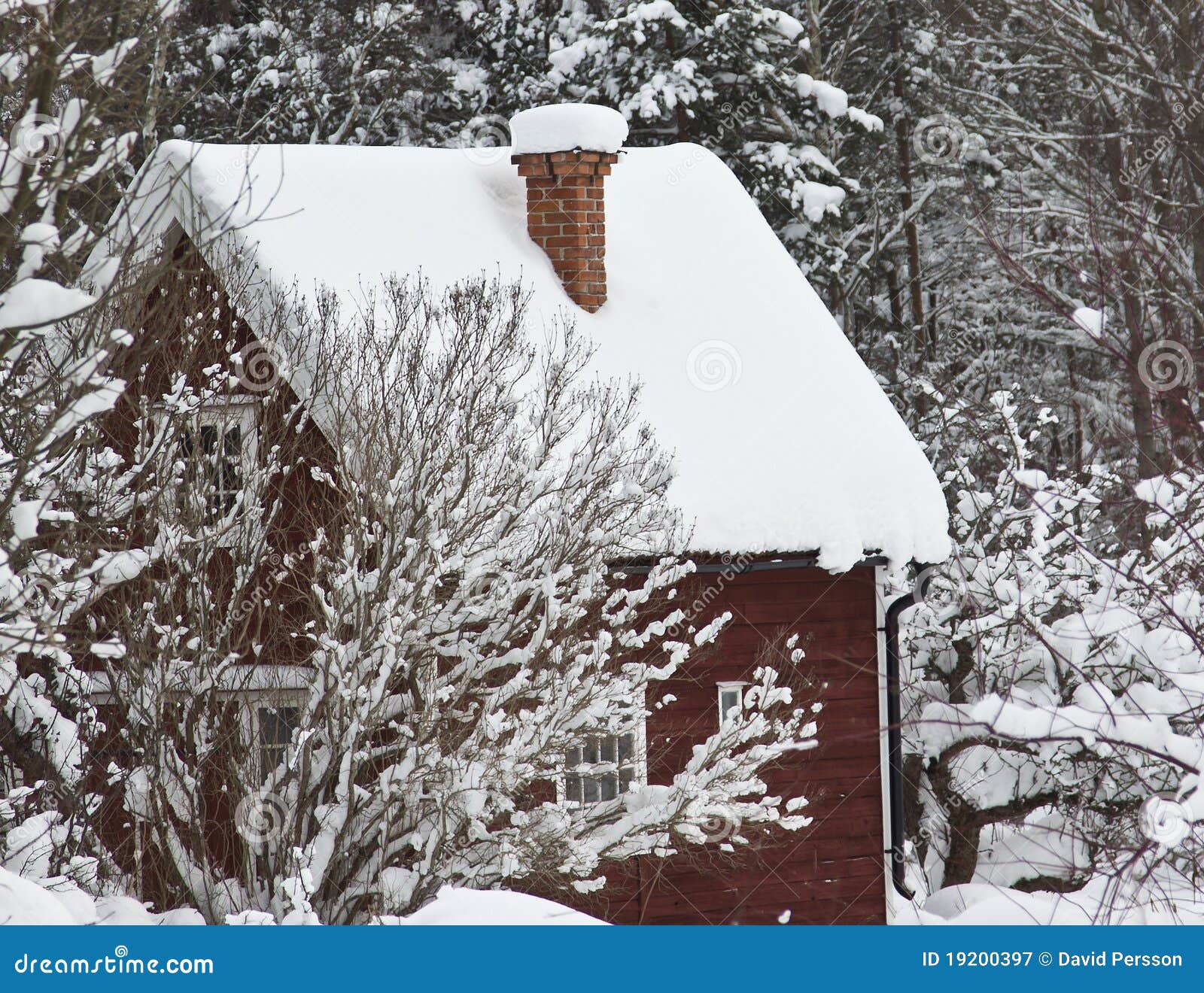 Red hut in winter woods stock image. Image of cold, snow - 19200397