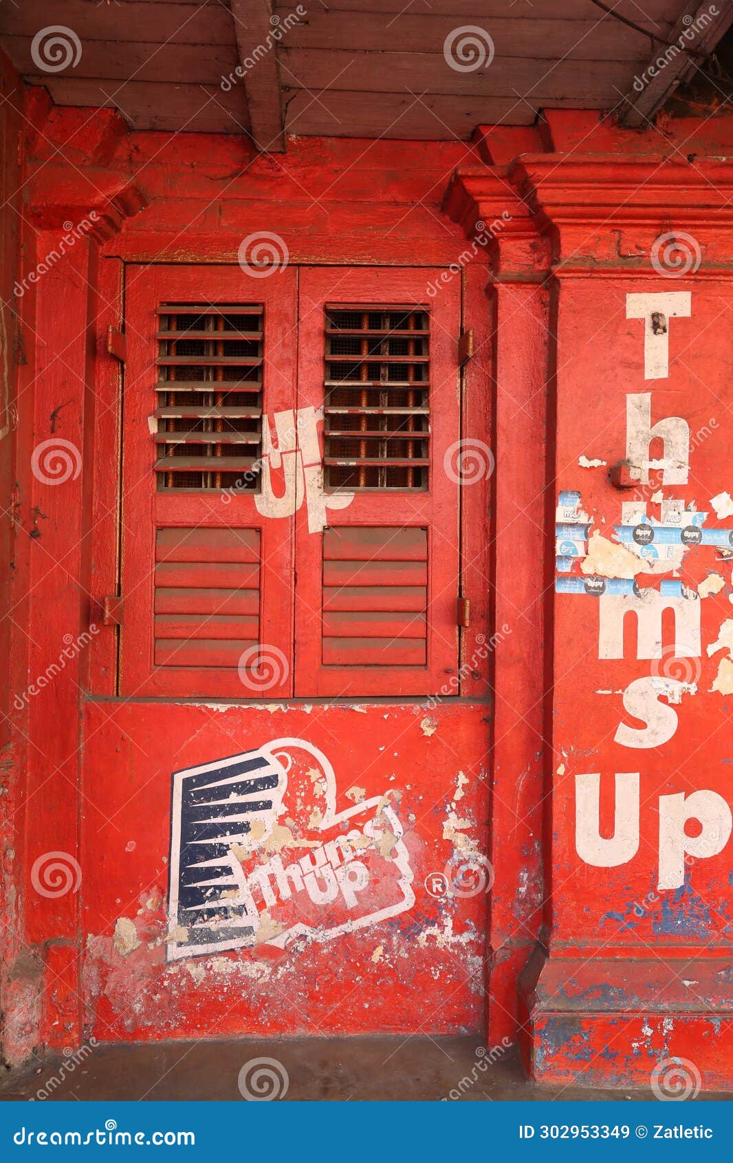 Red Indian House in Kolkata Editorial Stock Image - Image of building ...