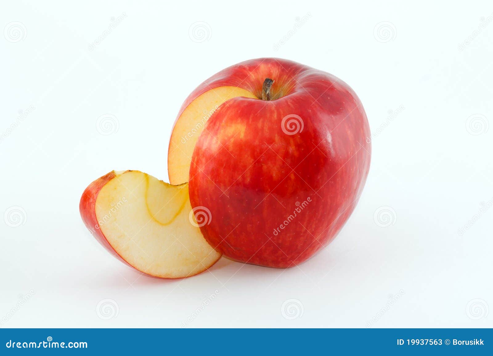 The Red Juicy Apples and Slice Stock Image - Image of bright, still ...