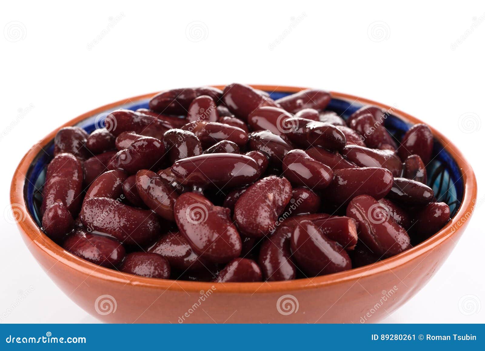 Red kidney beans in a dish stock image. Image of plate - 89280261