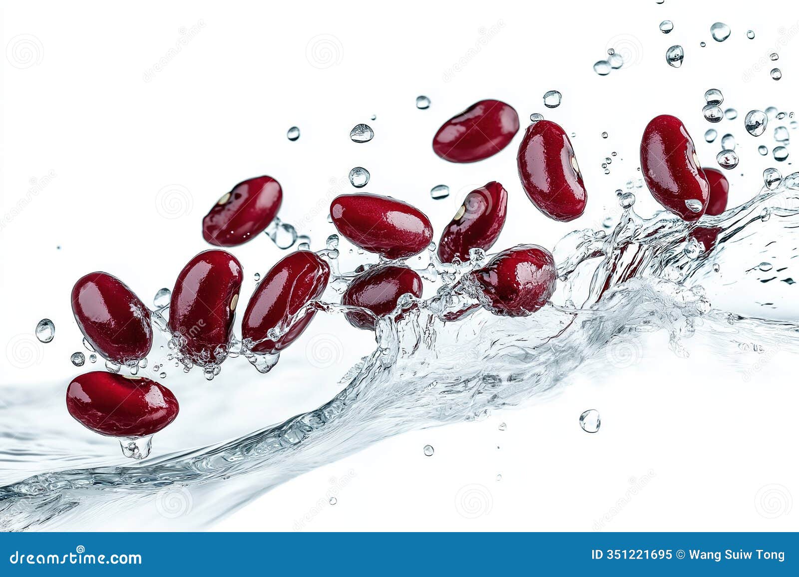 Red Kidney Beans Splashing through Water Surface Stock Illustration ...