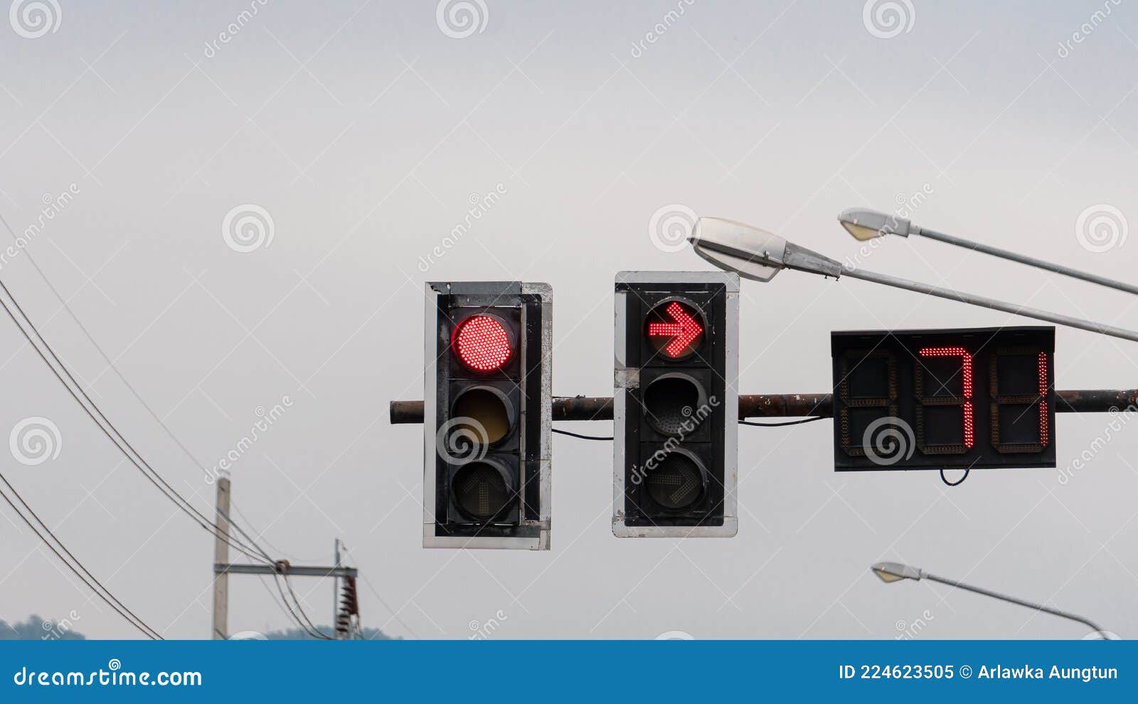 Red Light on the Road, Intersection Warning Light, Crossing the Road ...