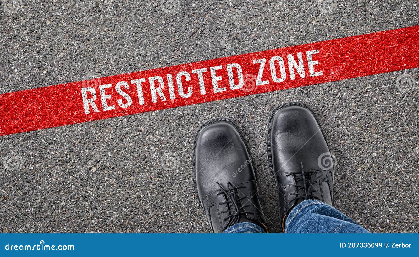 Red Line on Asphalt - Restricted Zone Stock Image - Image of prevention ...