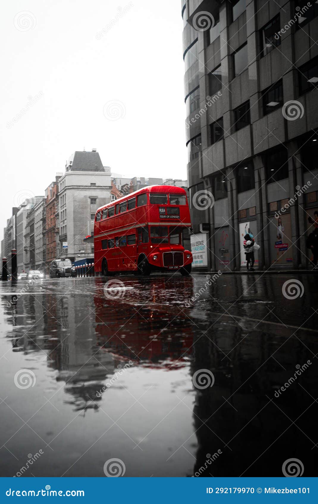 Red London Bus Rain Reflections Oldbus Editorial Image - Image of rain ...