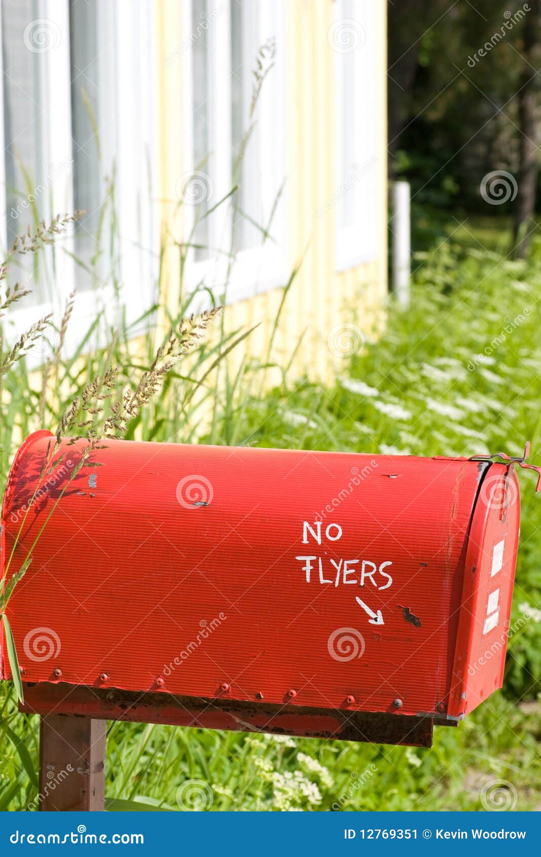 The red mailbox stock image. Image of graphics, arrow - 12769351