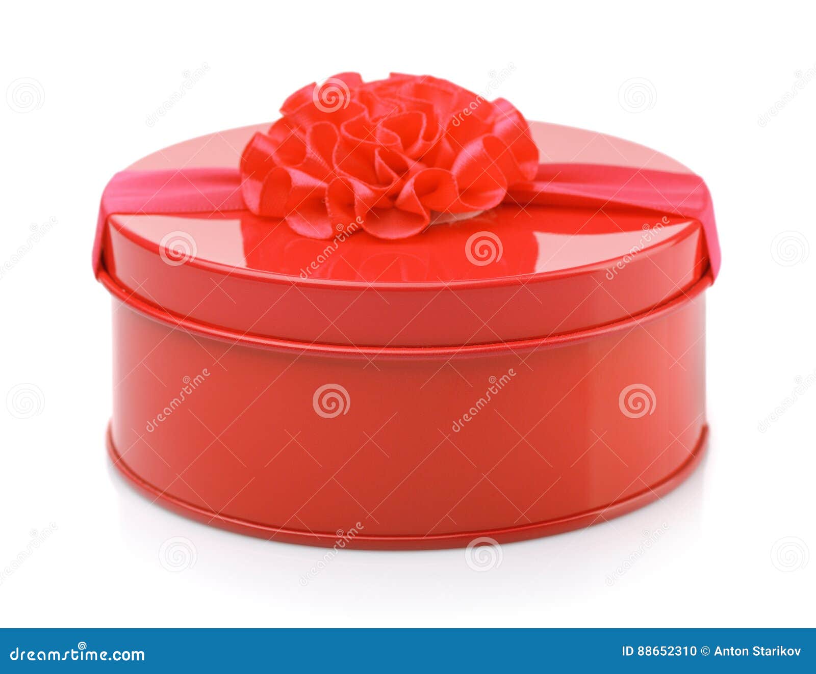 Red metal round gift box stock photo. Image of cylinder - 88652310