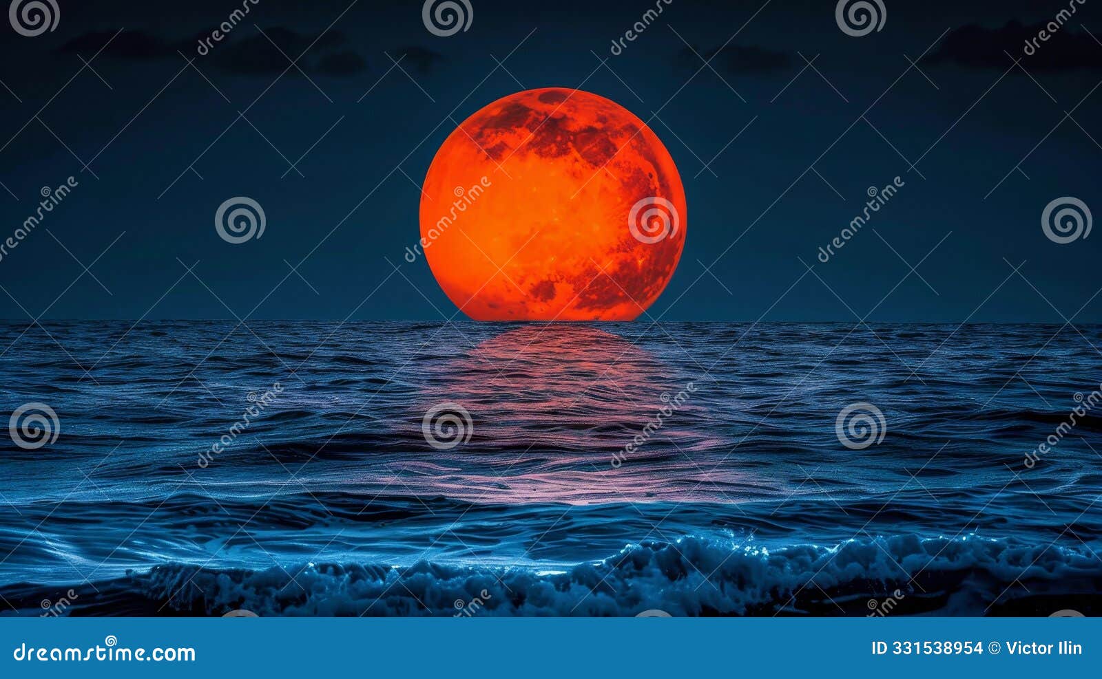 Red Moon Rising. Total Lunar Eclipse Over the Oceans, Blood Moon ...