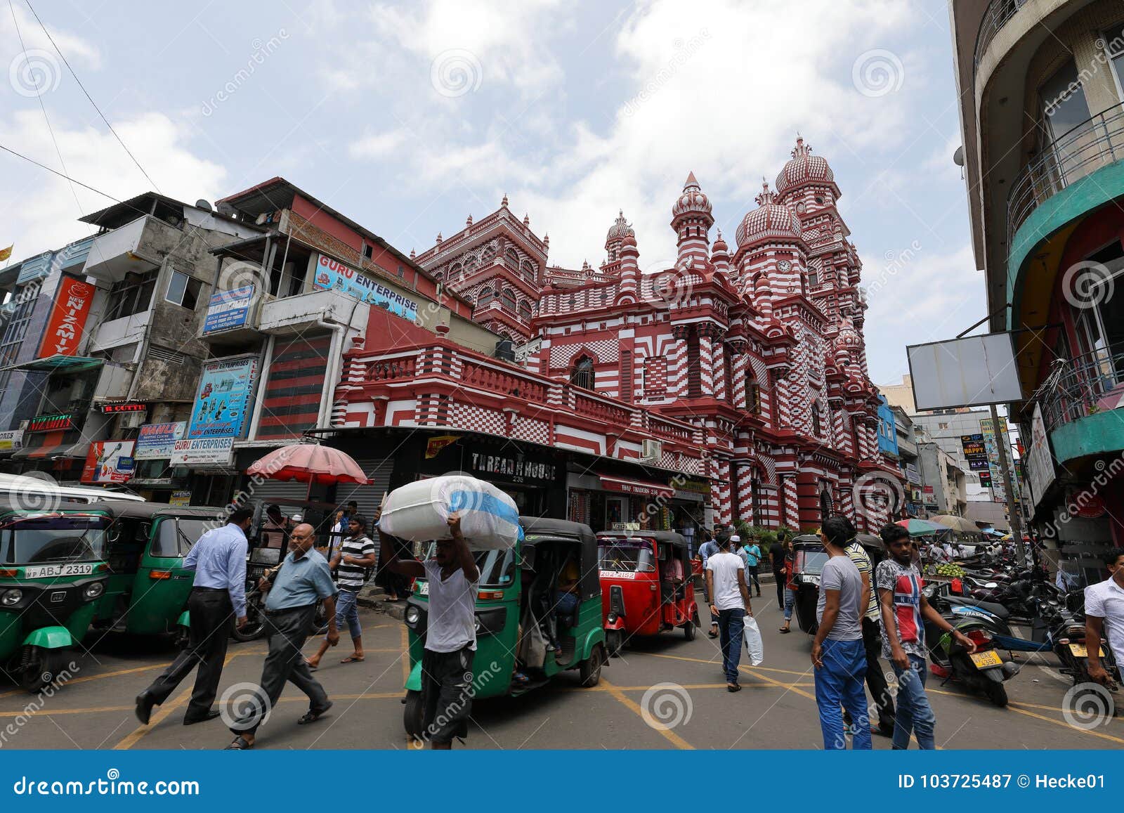 Red Mosque of Colombo in Sri Lanka Editorial Photography - Image of ...