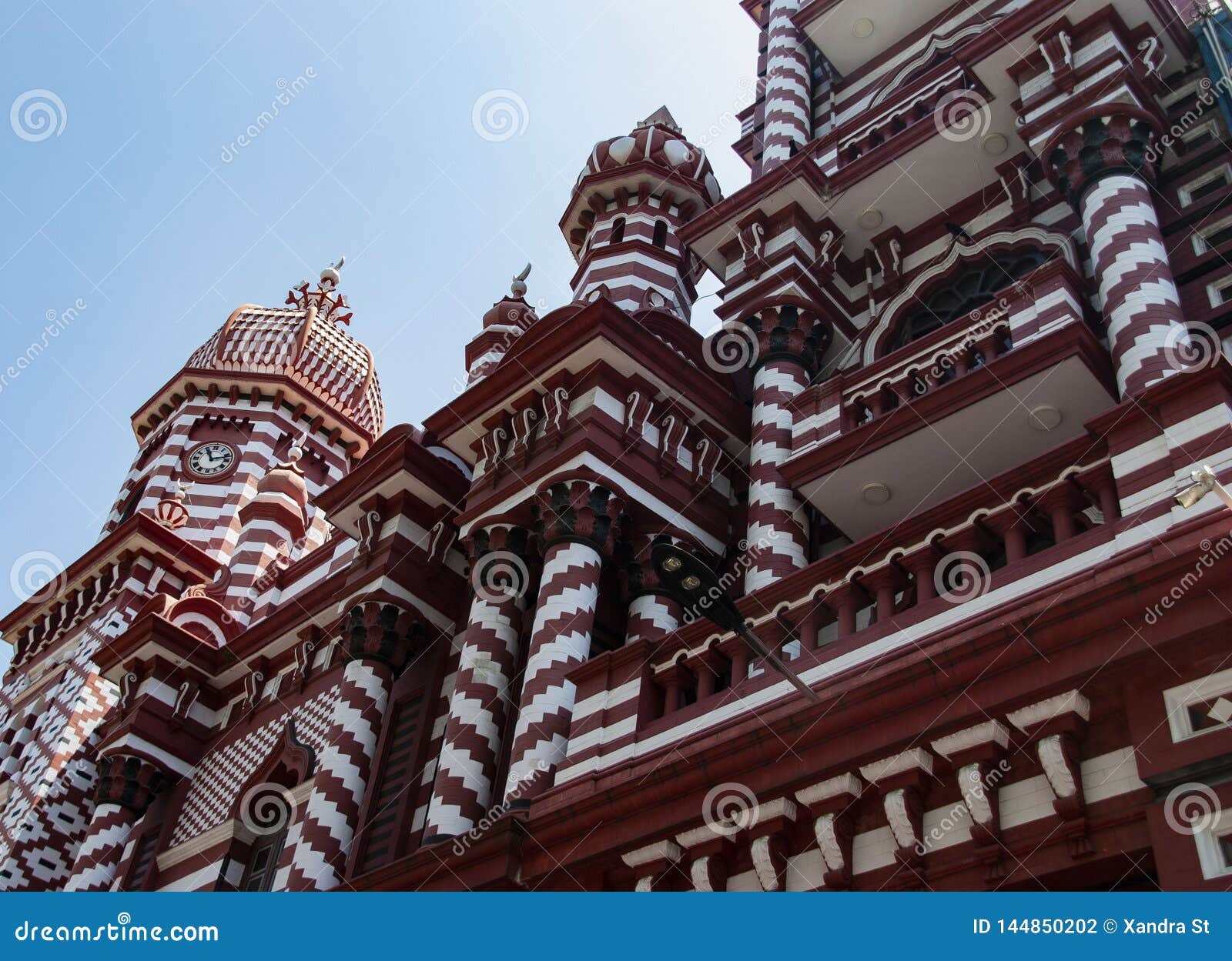 Red Mosque in Colombo in Sri Lanka Stock Photo - Image of urban ...