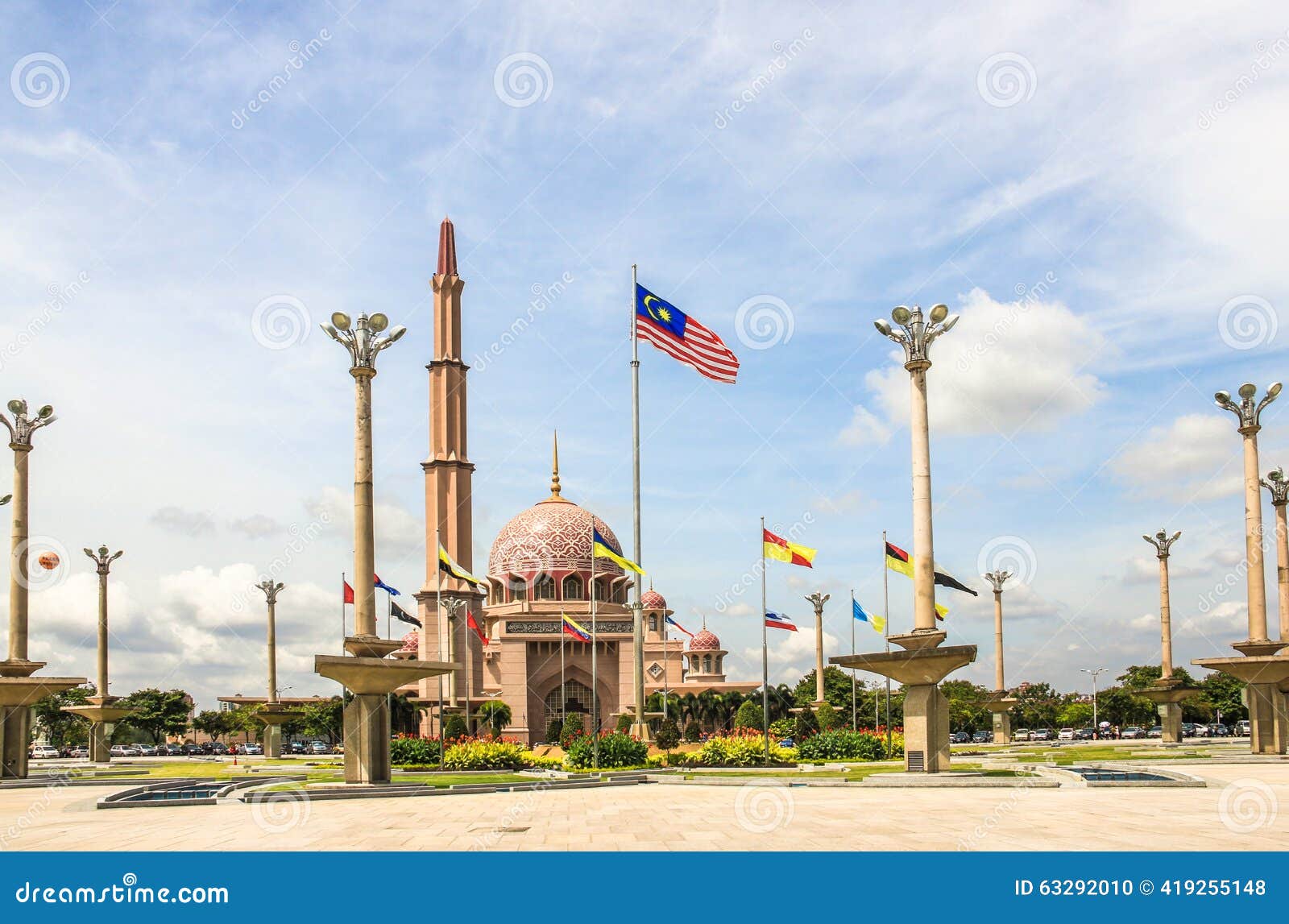 Red Mosque editorial image. Image of square, frame, lighthouse - 63292010
