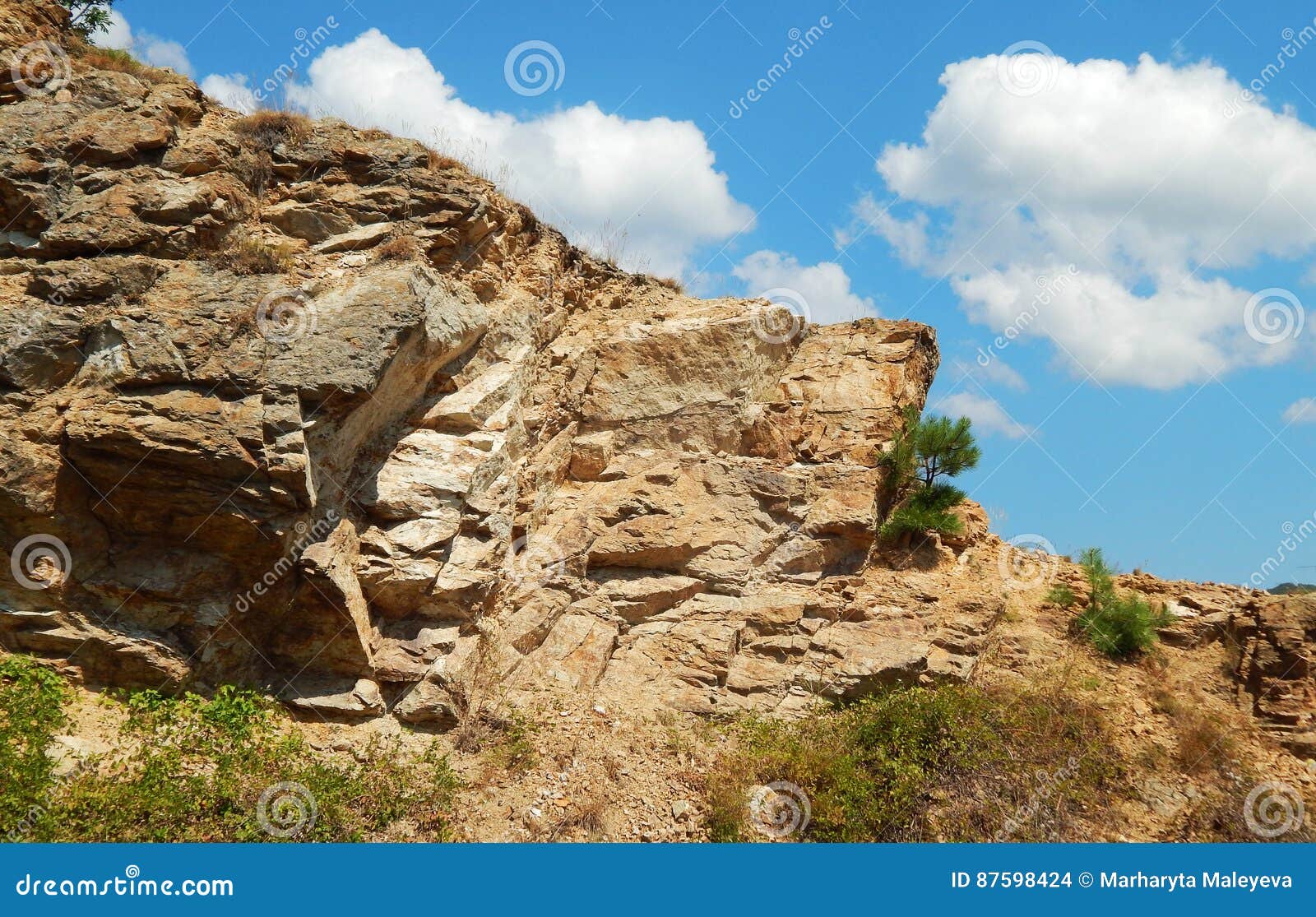 Red Mountain and Beautiful Crag Landscape Stock Photo - Image of sand ...