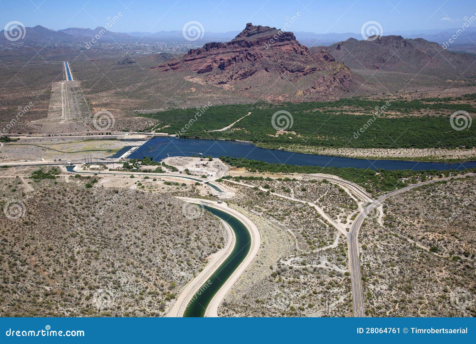 Red Mountain and Granite Reef Dam Stock Image - Image of cactus, clear ...