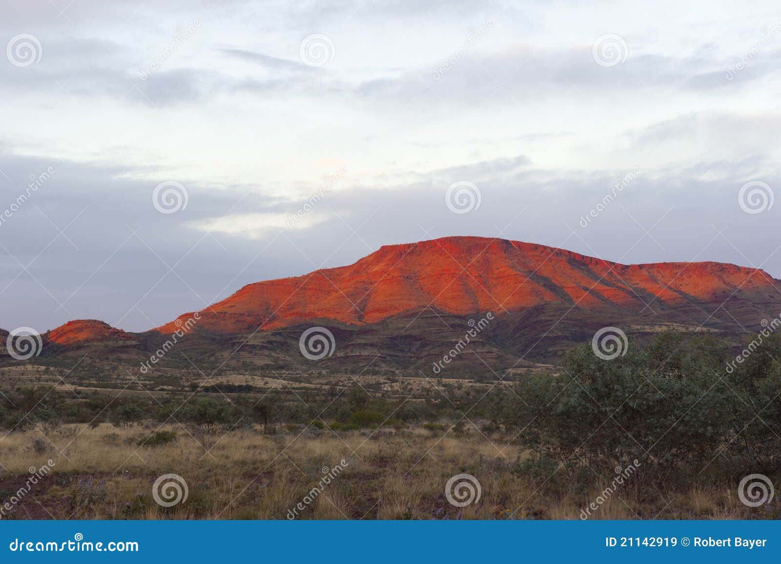 Red Mountain Outback stock image. Image of outback, countryside - 21142919