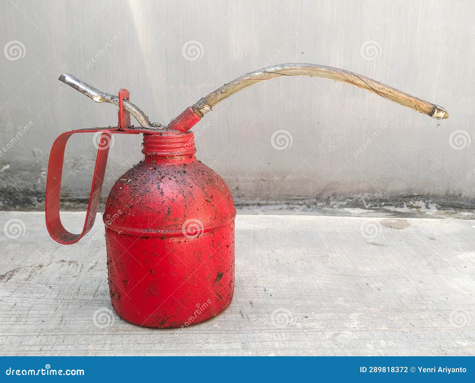 The Red Oil Can is a Tool Used To Apply Oil Liquid Stock Photo - Image ...