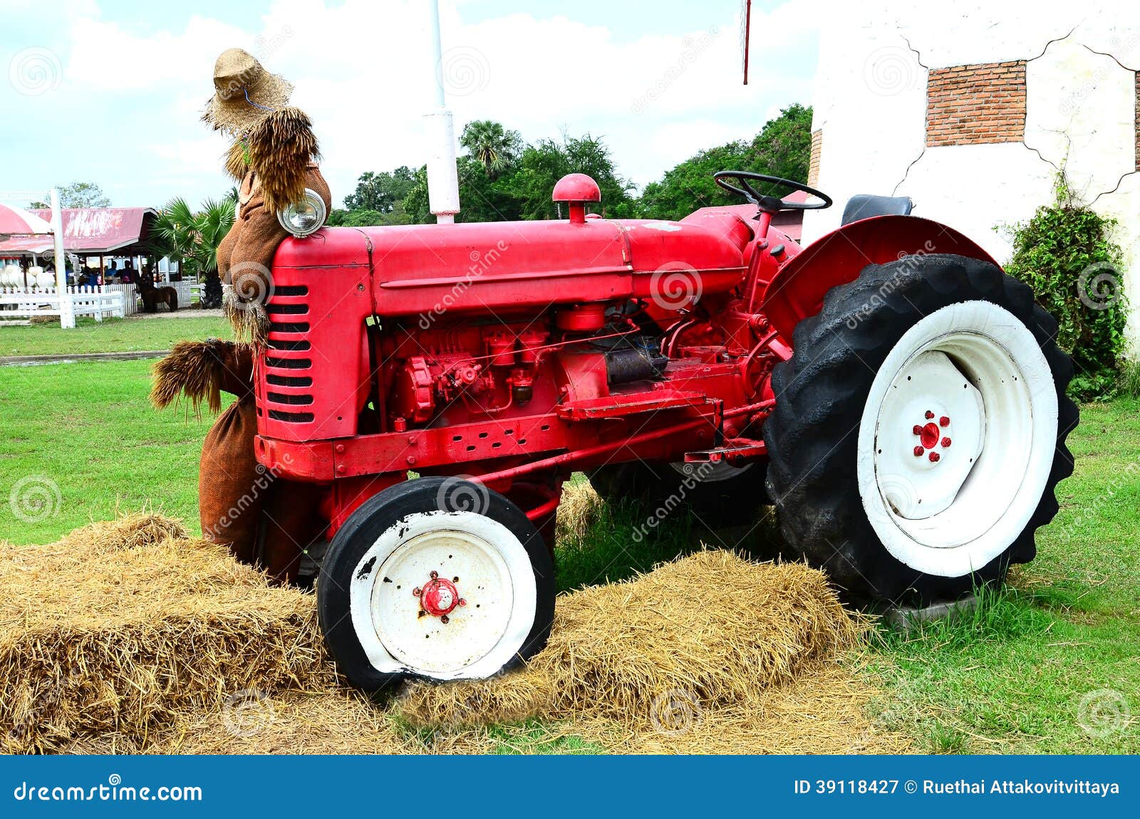Red old rusty tractor stock image. Image of cultivate - 39118427