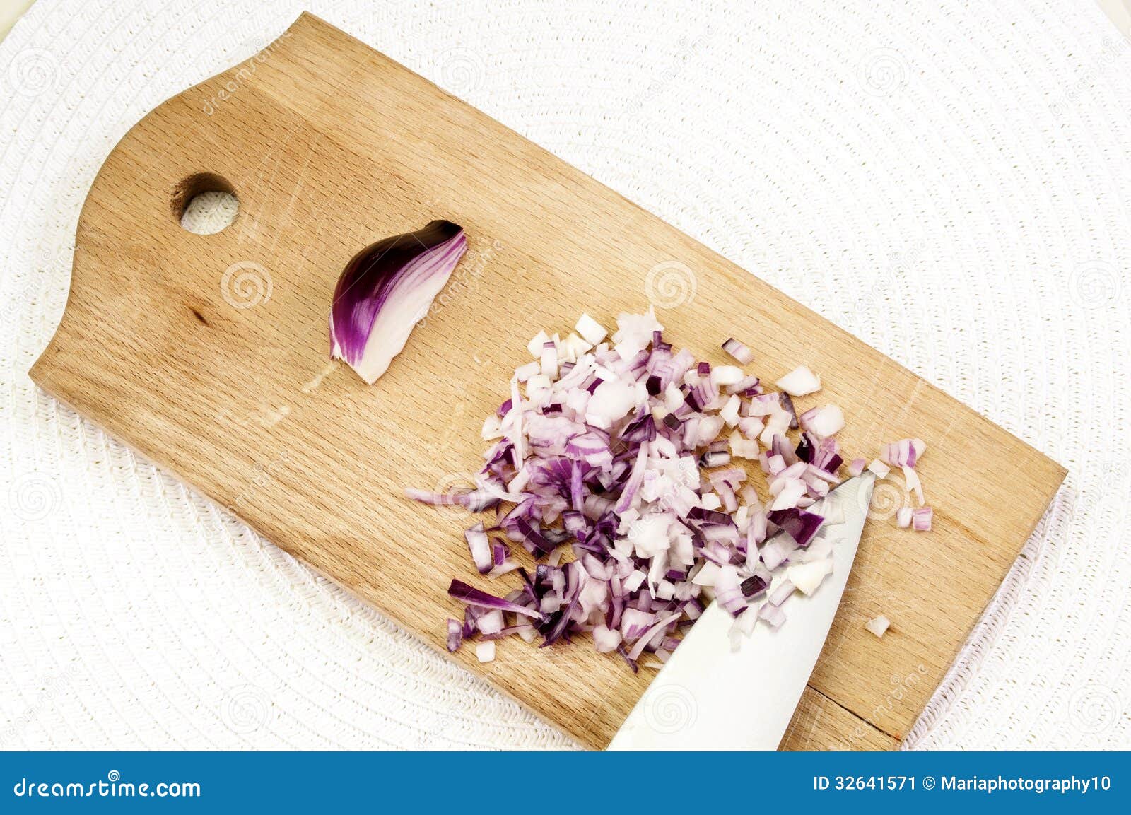 Red onion cut stock image. Image of fresh, chopper, onion - 32641571