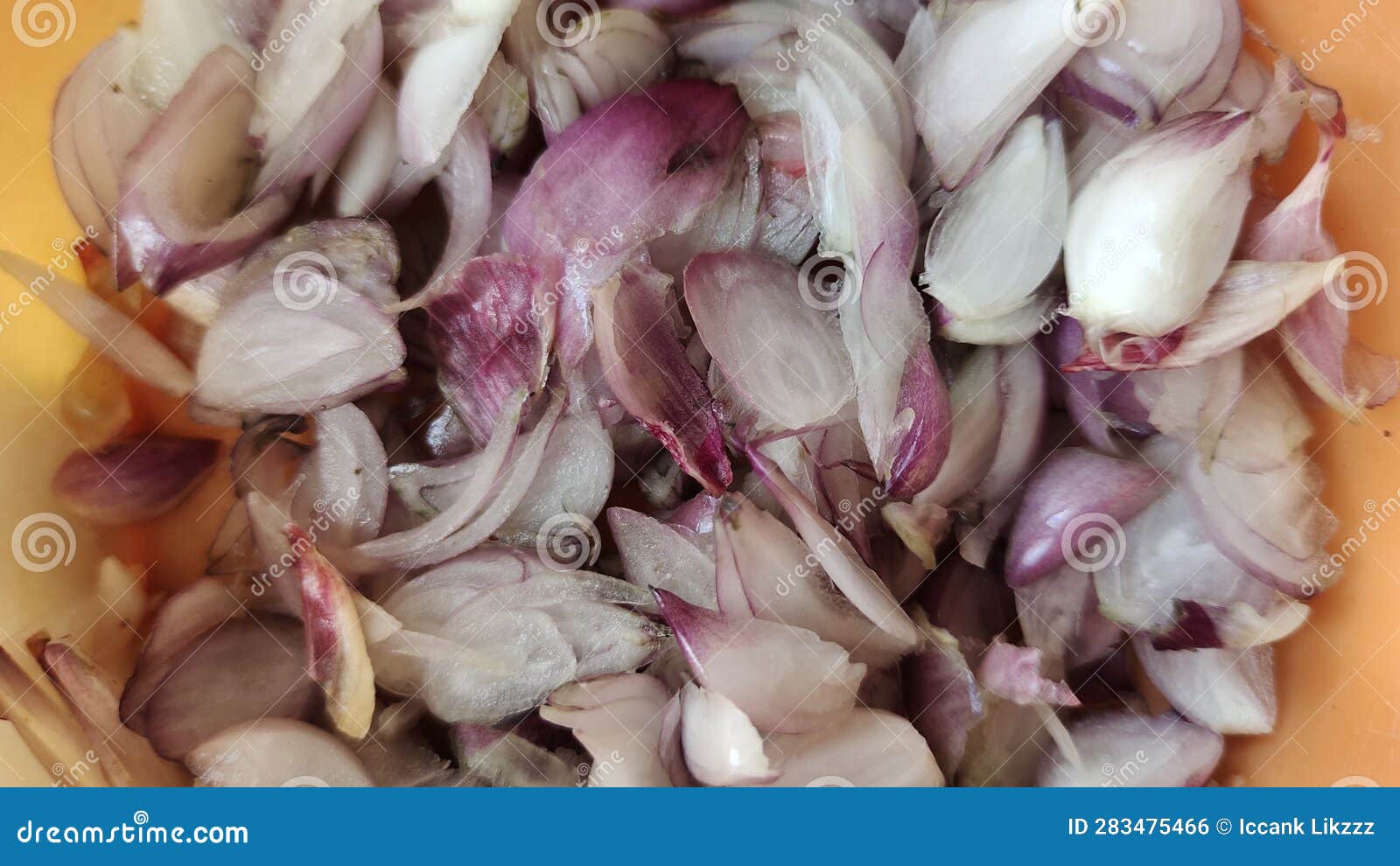 Red onion cut into pieces stock photo. Image of vegetables - 283475466