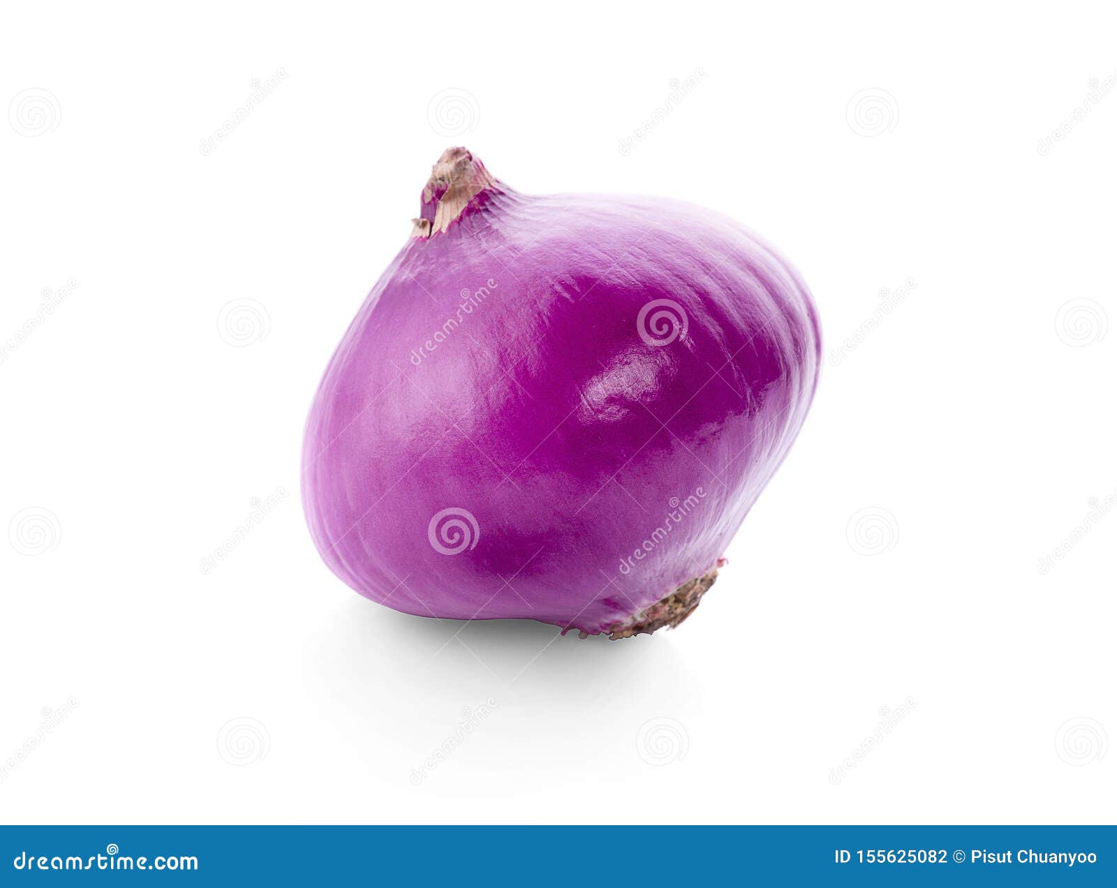 Red Onion Isolated on White Background Stock Photo - Image of natural ...