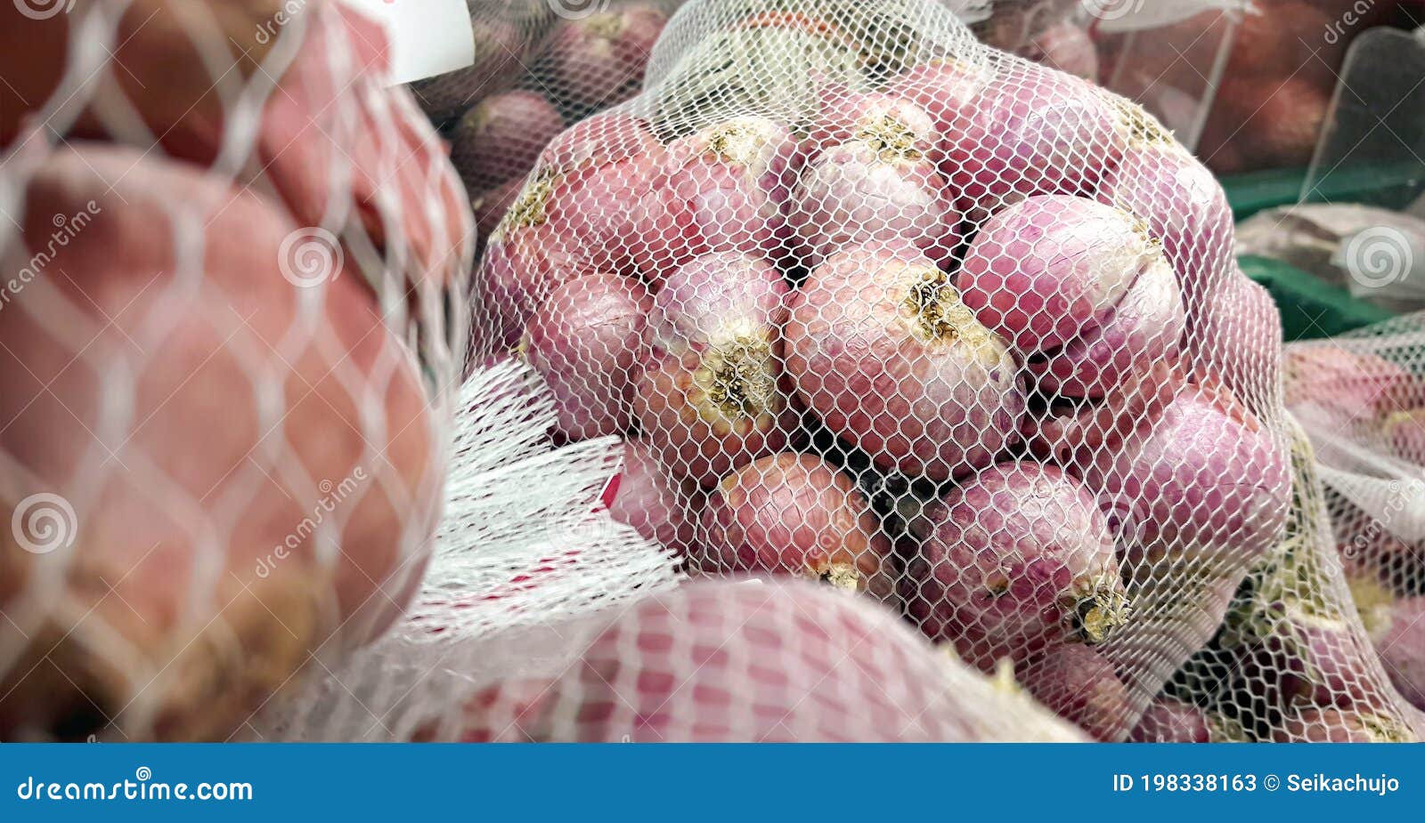 Onions Nets Stock Photos - Free & Royalty-Free Stock Photos from Dreamstime