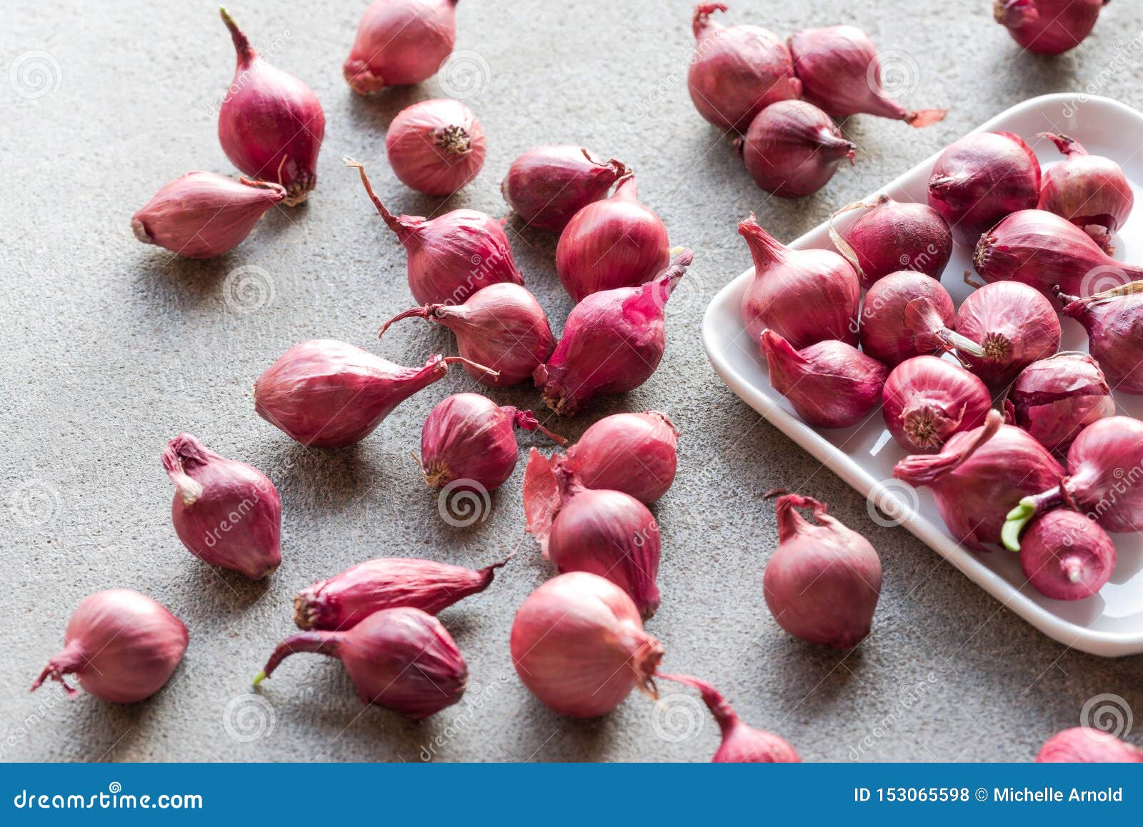 Red Pearl Onions on a Plate Stock Photo - Image of fresh, frame: 153065598