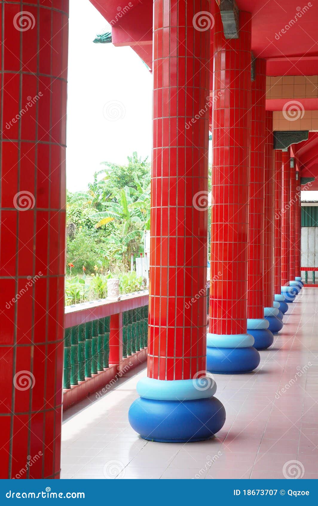 Red pillar stock image. Image of chinese, tradisional - 18673707