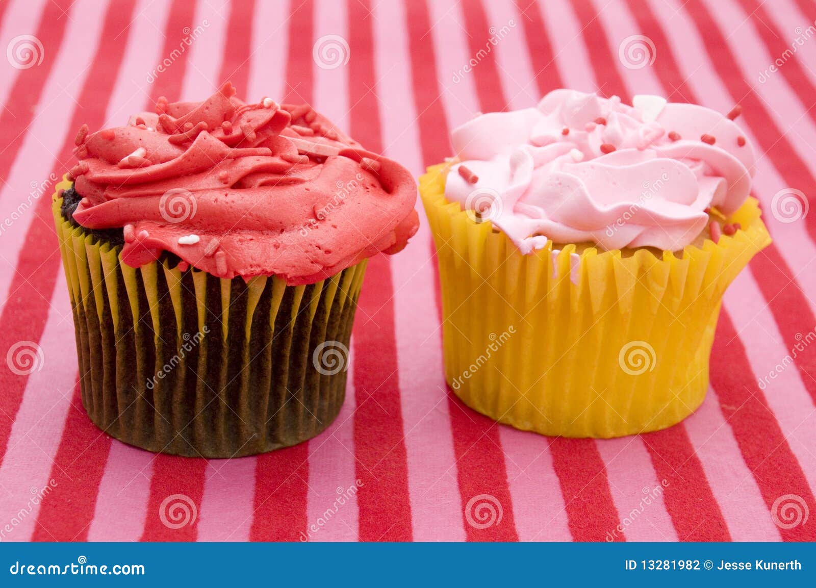 Red and Pink Cupcakes stock photo. Image of dessert, cupcakes - 13281982