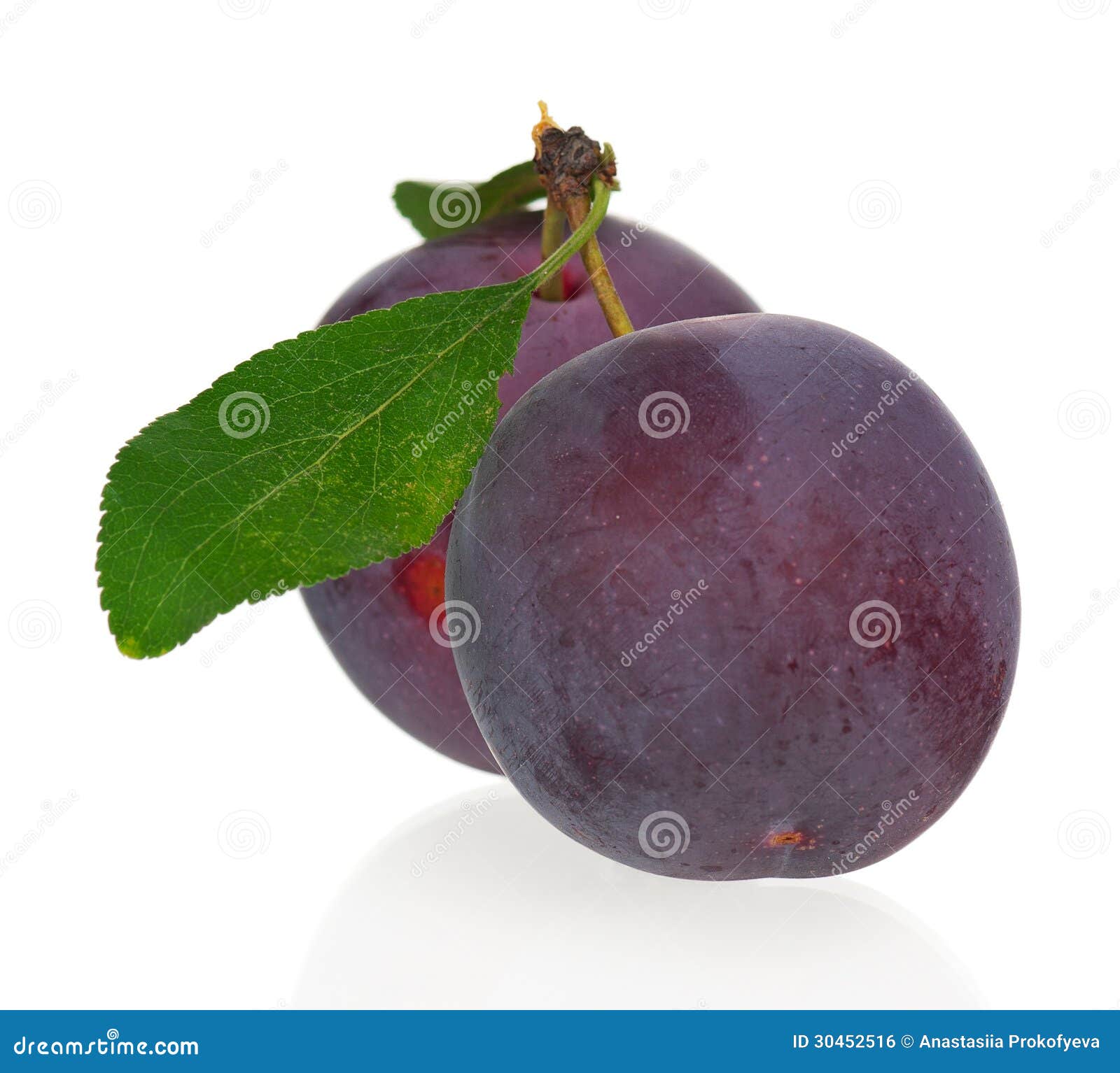 Red plums stock photo. Image of freshness, juicy, intact - 30452516