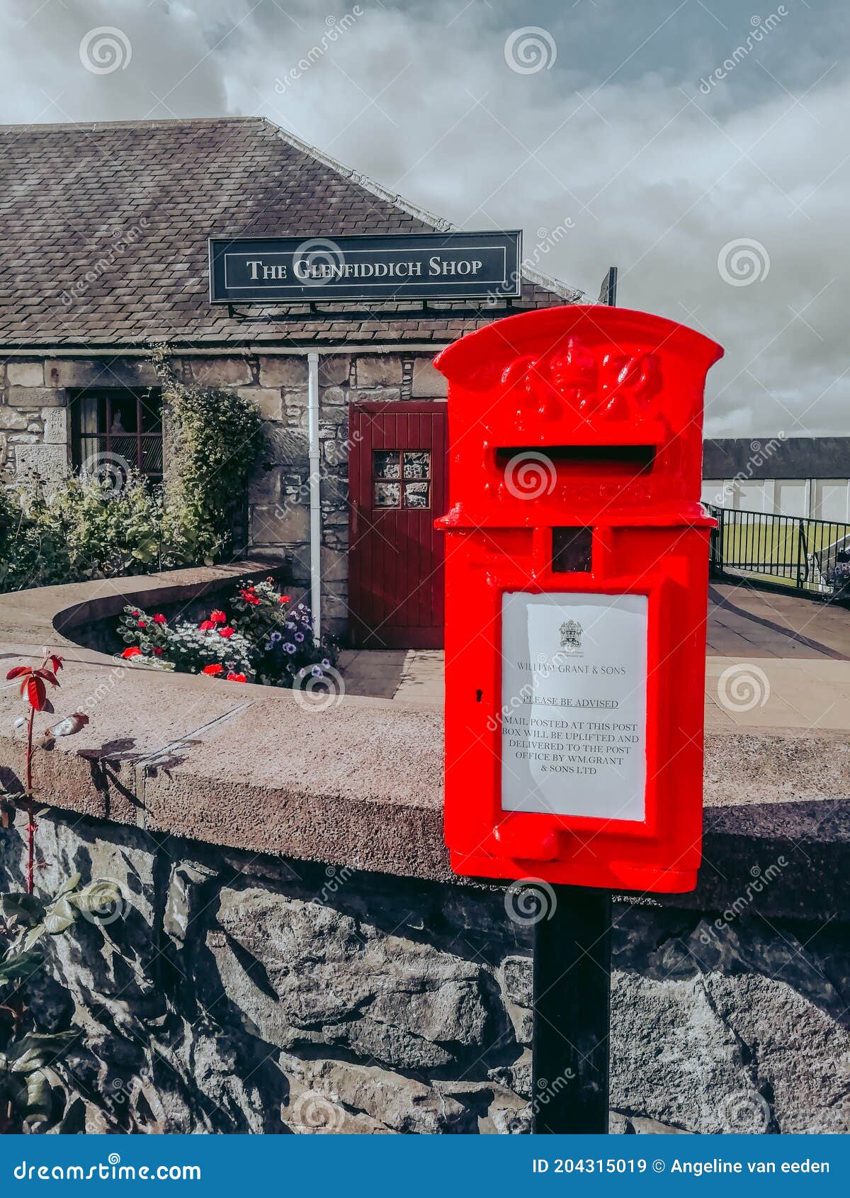 Red post box in Scotland editorial stock image. Image of train - 204315019