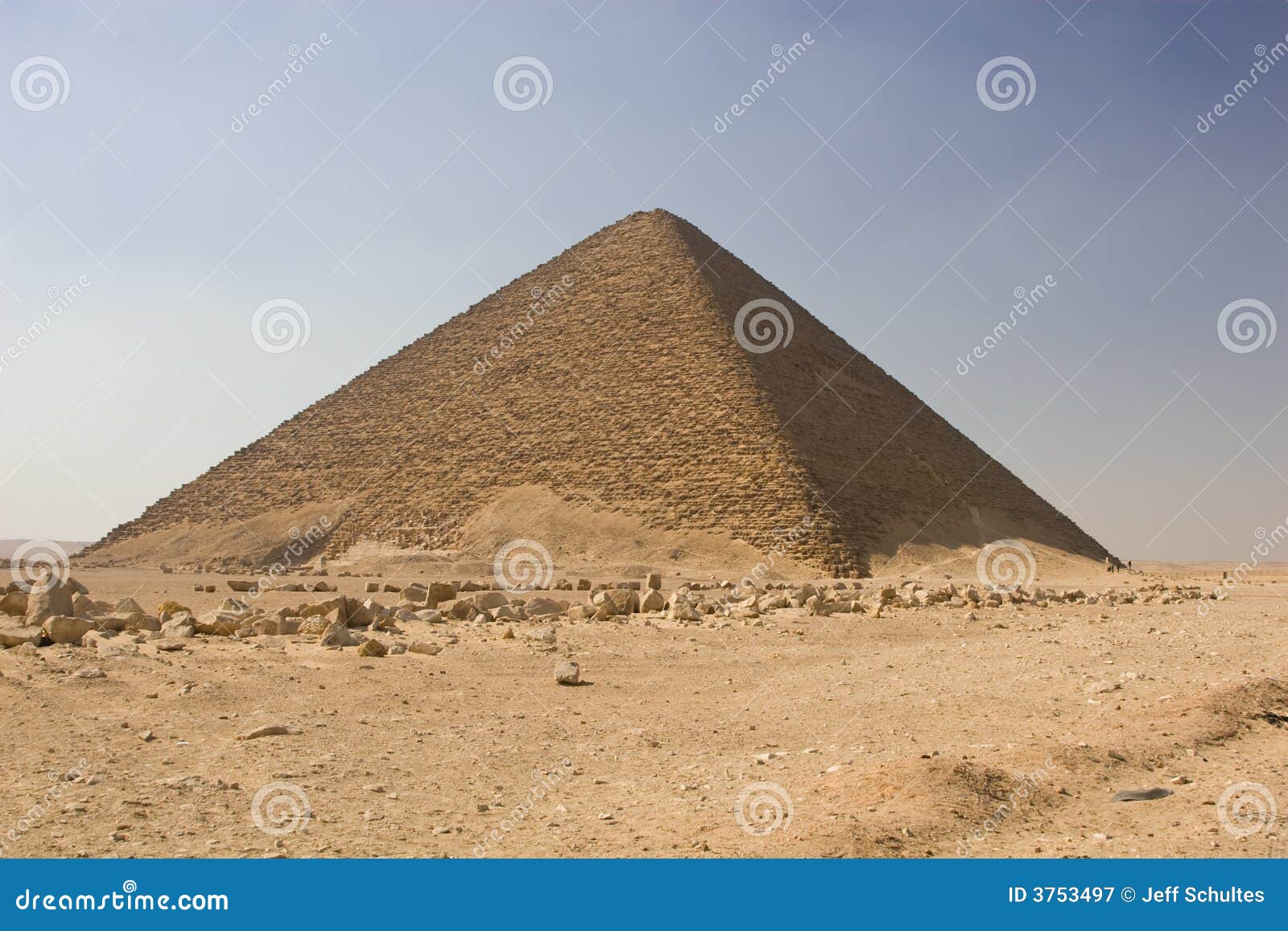 Red Pyramid stock image. Image of history, chamber, travel - 3753497