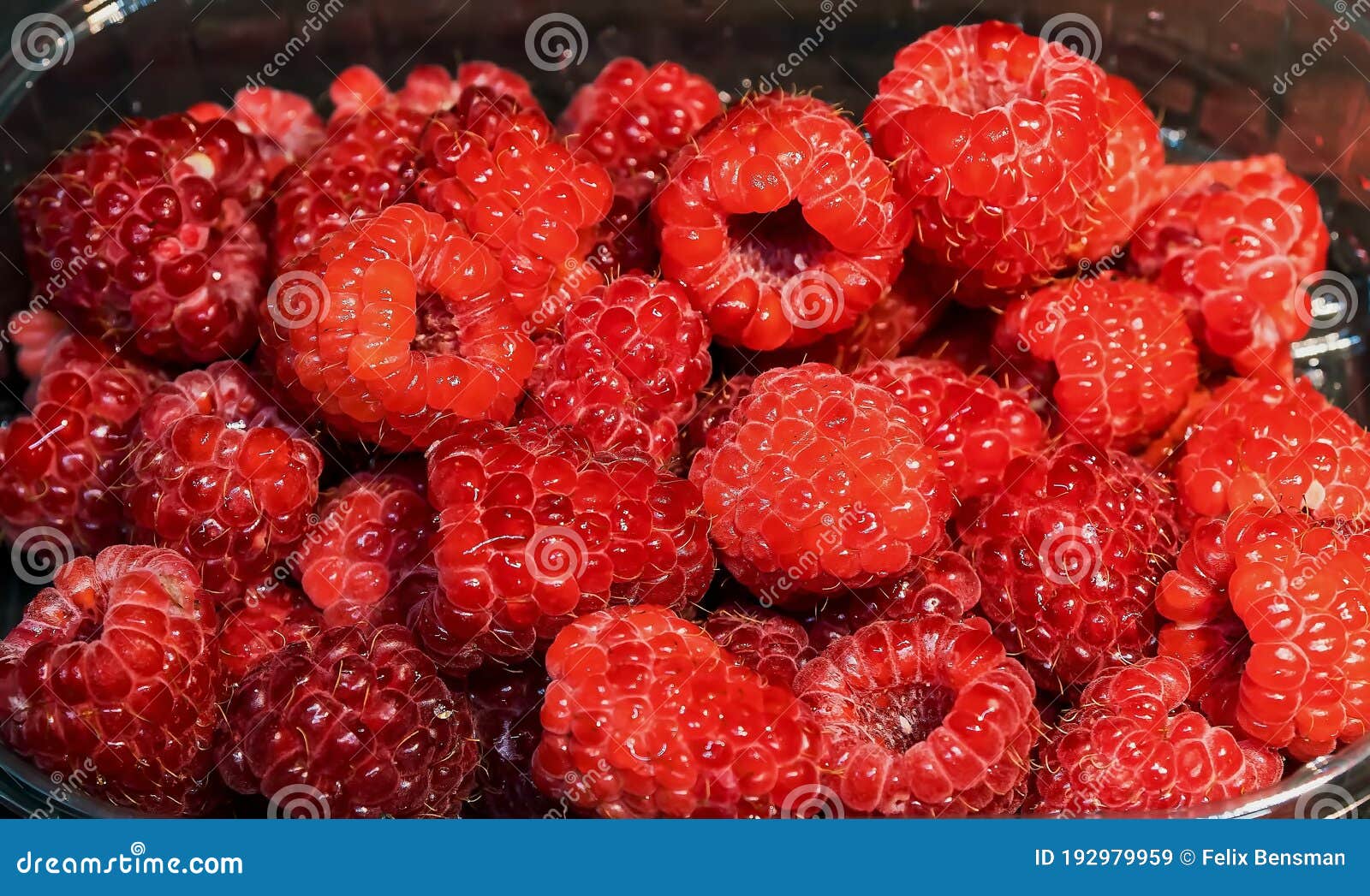Red Raspberries in Plastic Package Stock Image - Image of raspberries ...