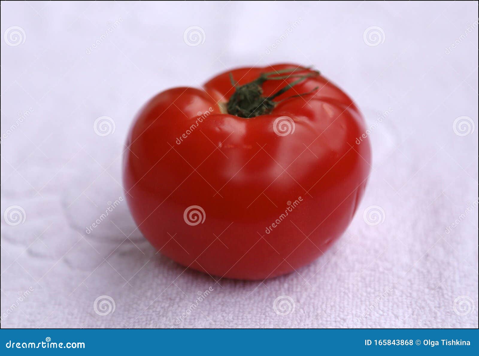 Red Ripe Large Tomato Side View Stock Photo - Image of view, tomato ...