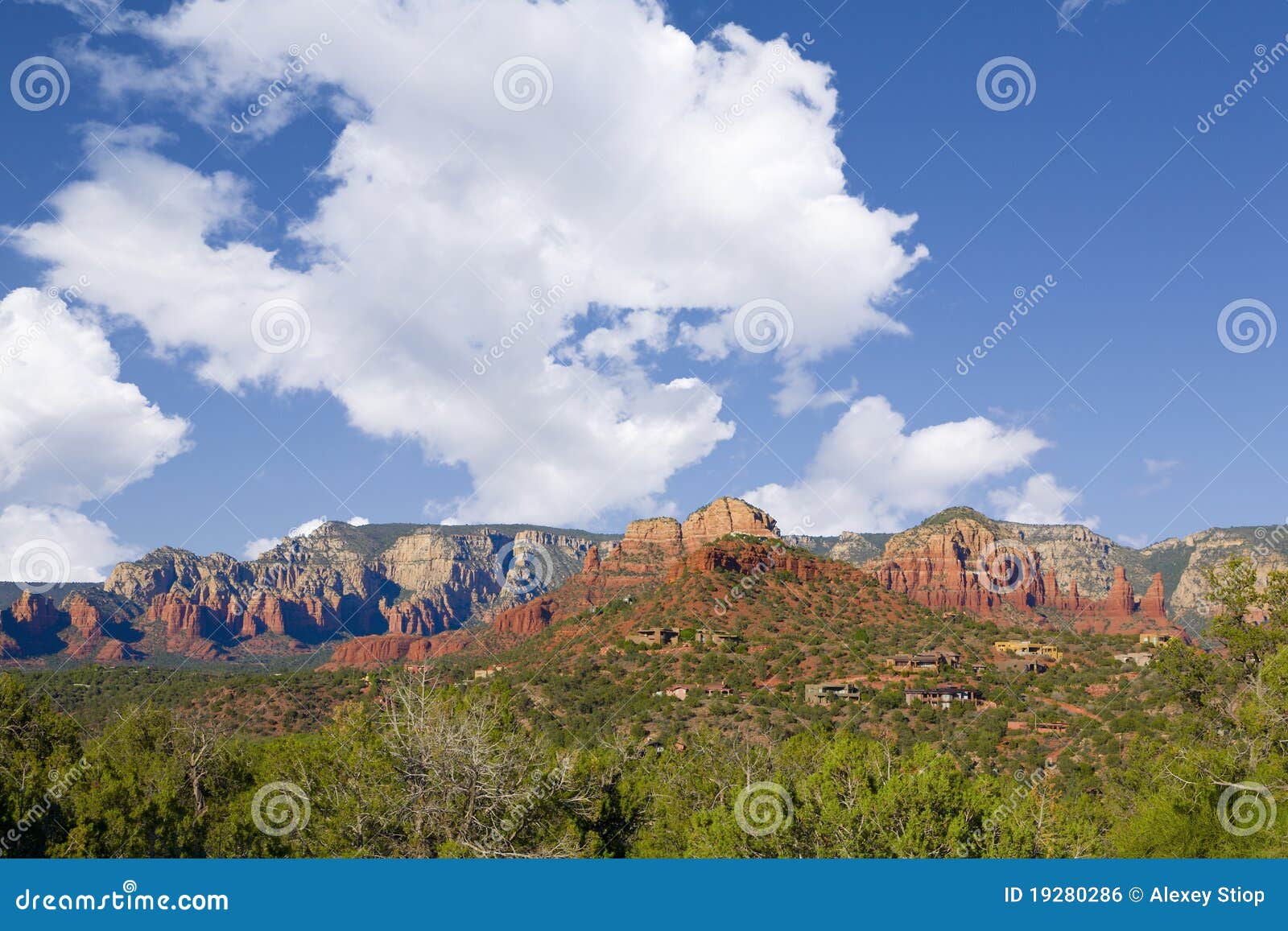 Red Rock Butte stock photo. Image of outdoors, destination - 19280286