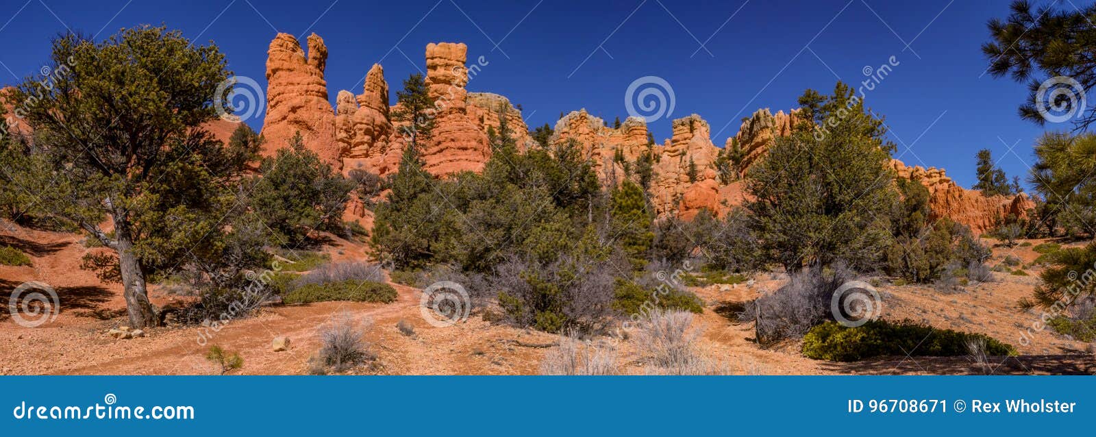 Red Rock Formation in Southern Utah Stock Image - Image of geologic ...
