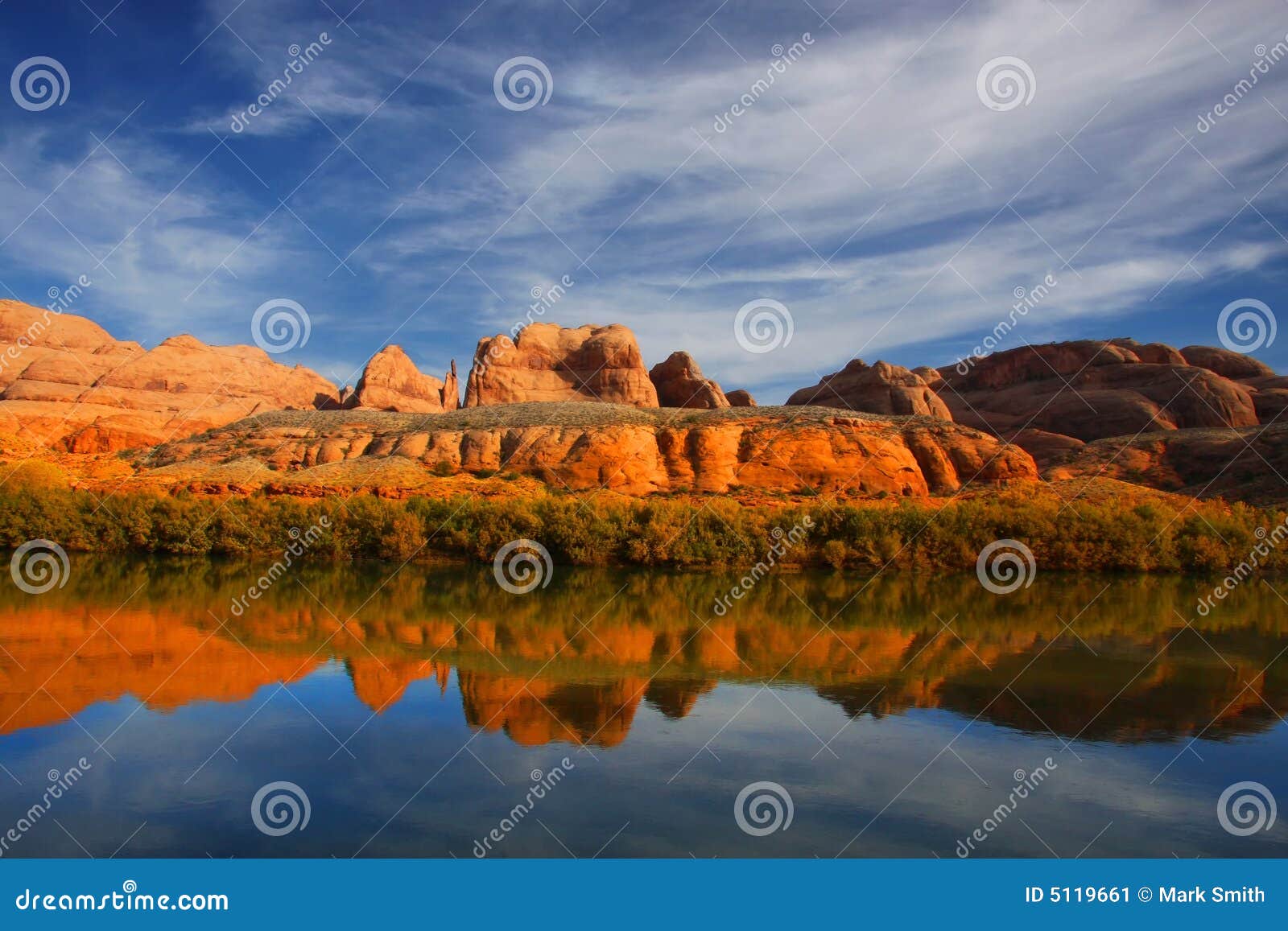 Red Rock River Reflections stock image. Image of southern - 5119661