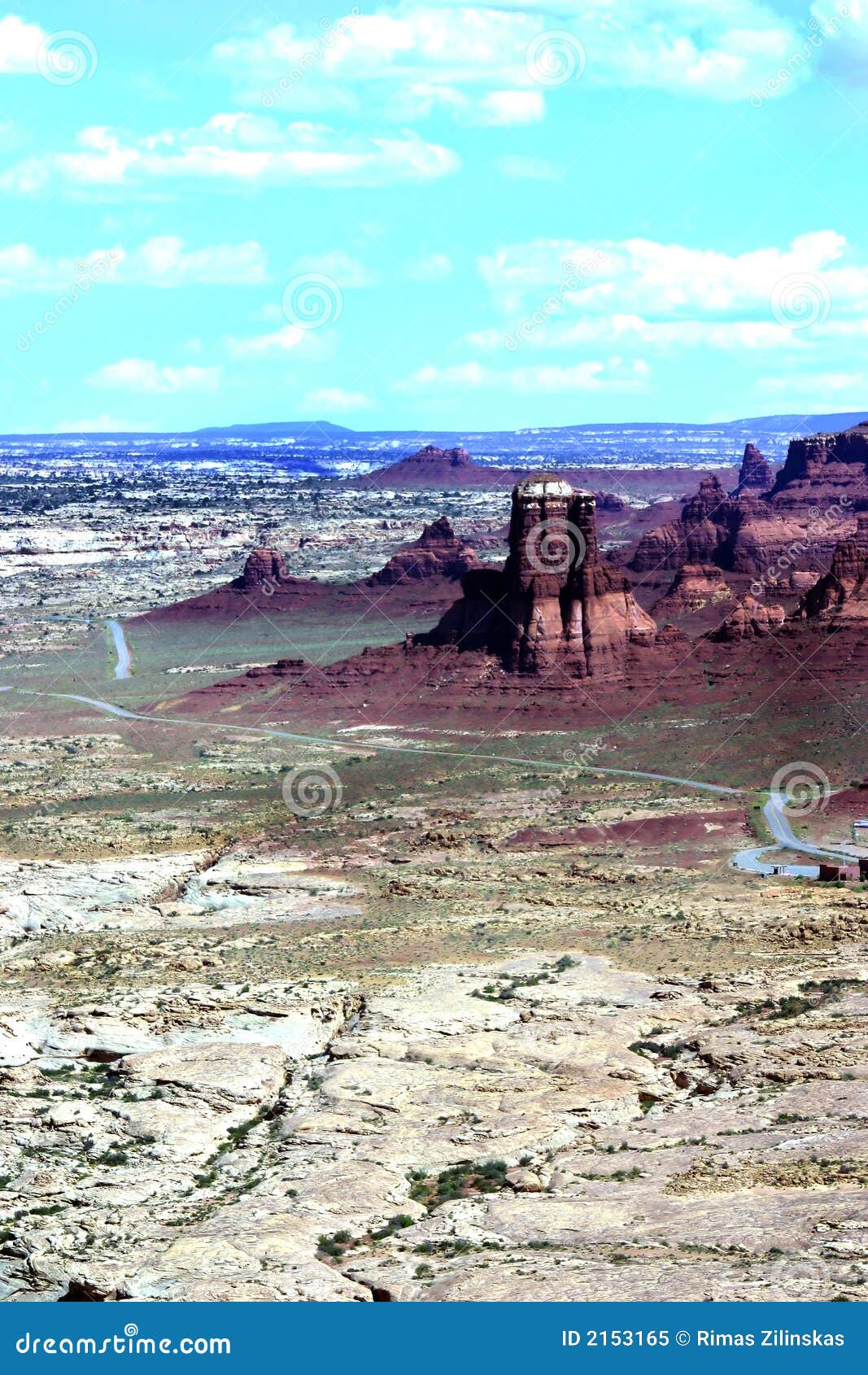 Red rocks of Canyonlands stock image. Image of attraction - 2153165
