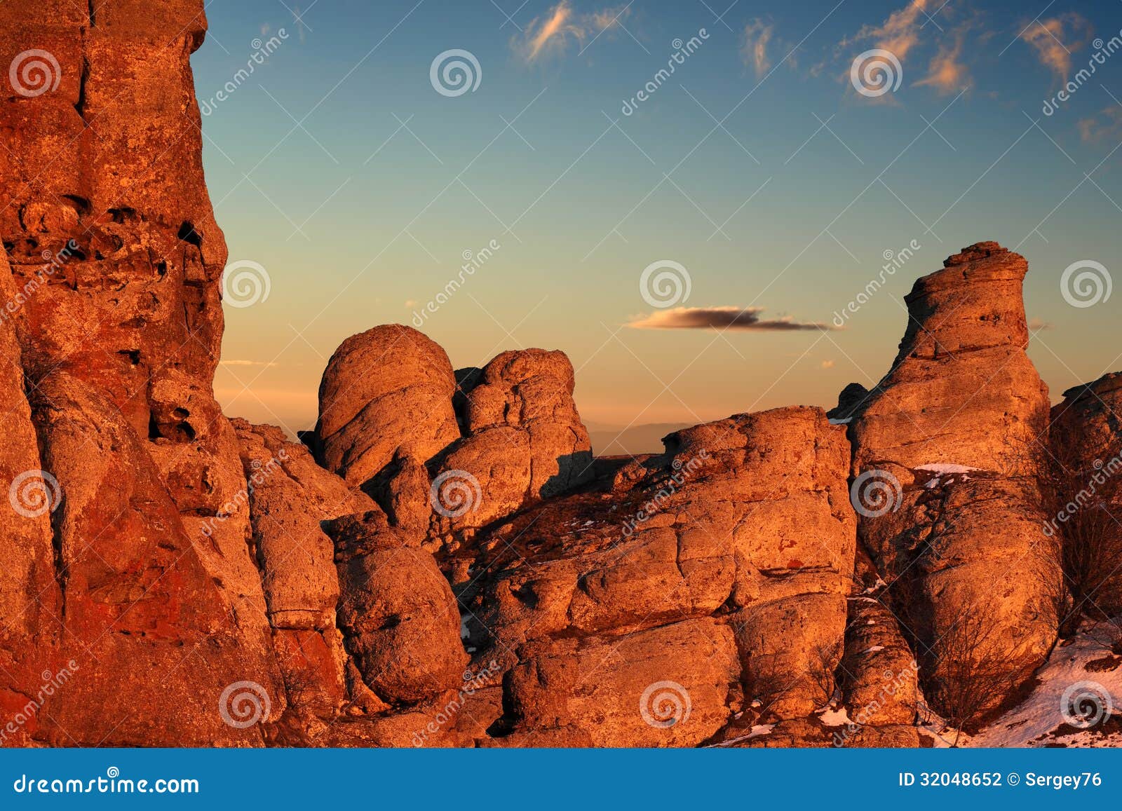 Red Rocks in Light of Rising Sun Stock Photo - Image of sunbeam ...