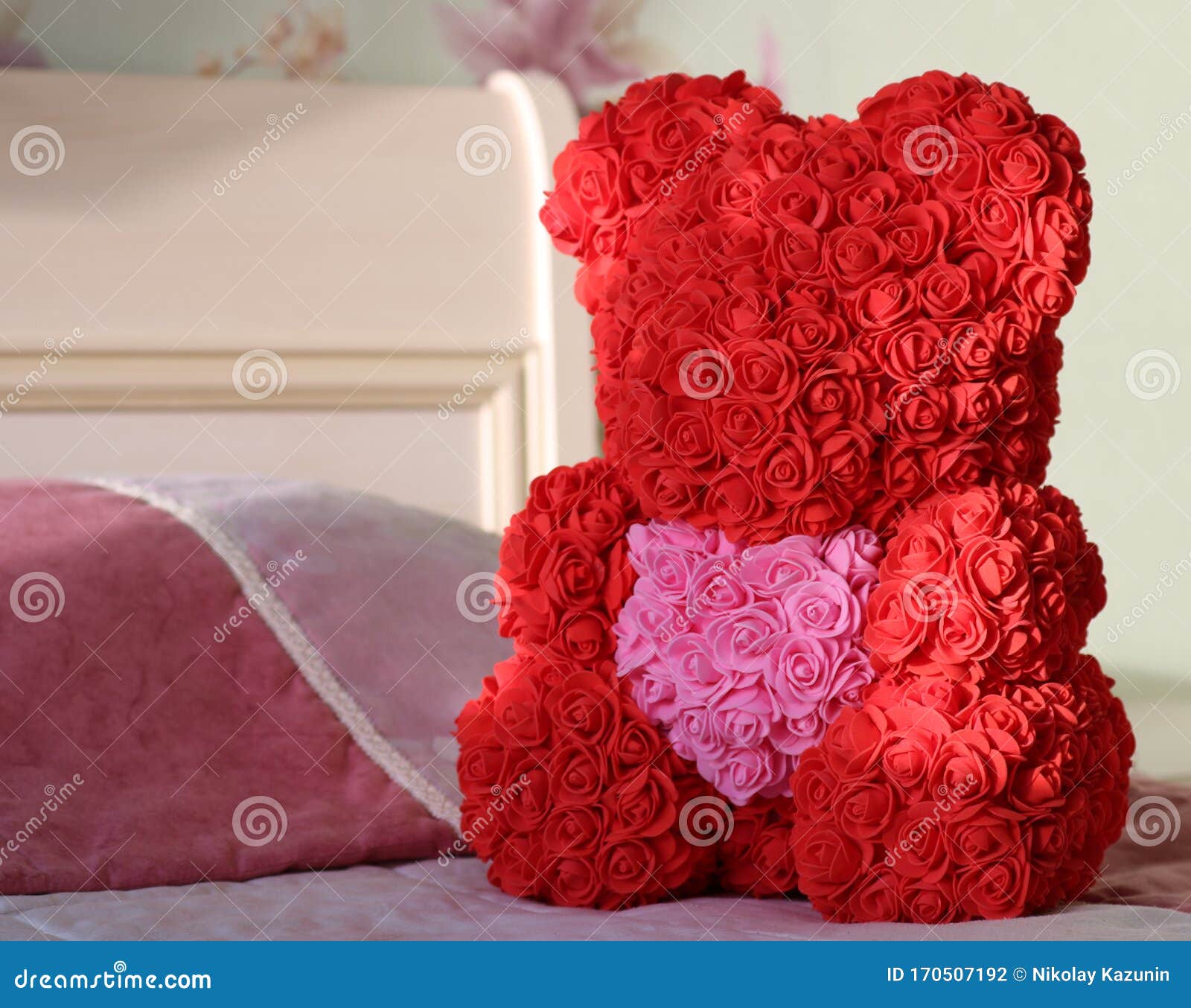 Bear of roses with heart stock photo. Image of roses - 170507192