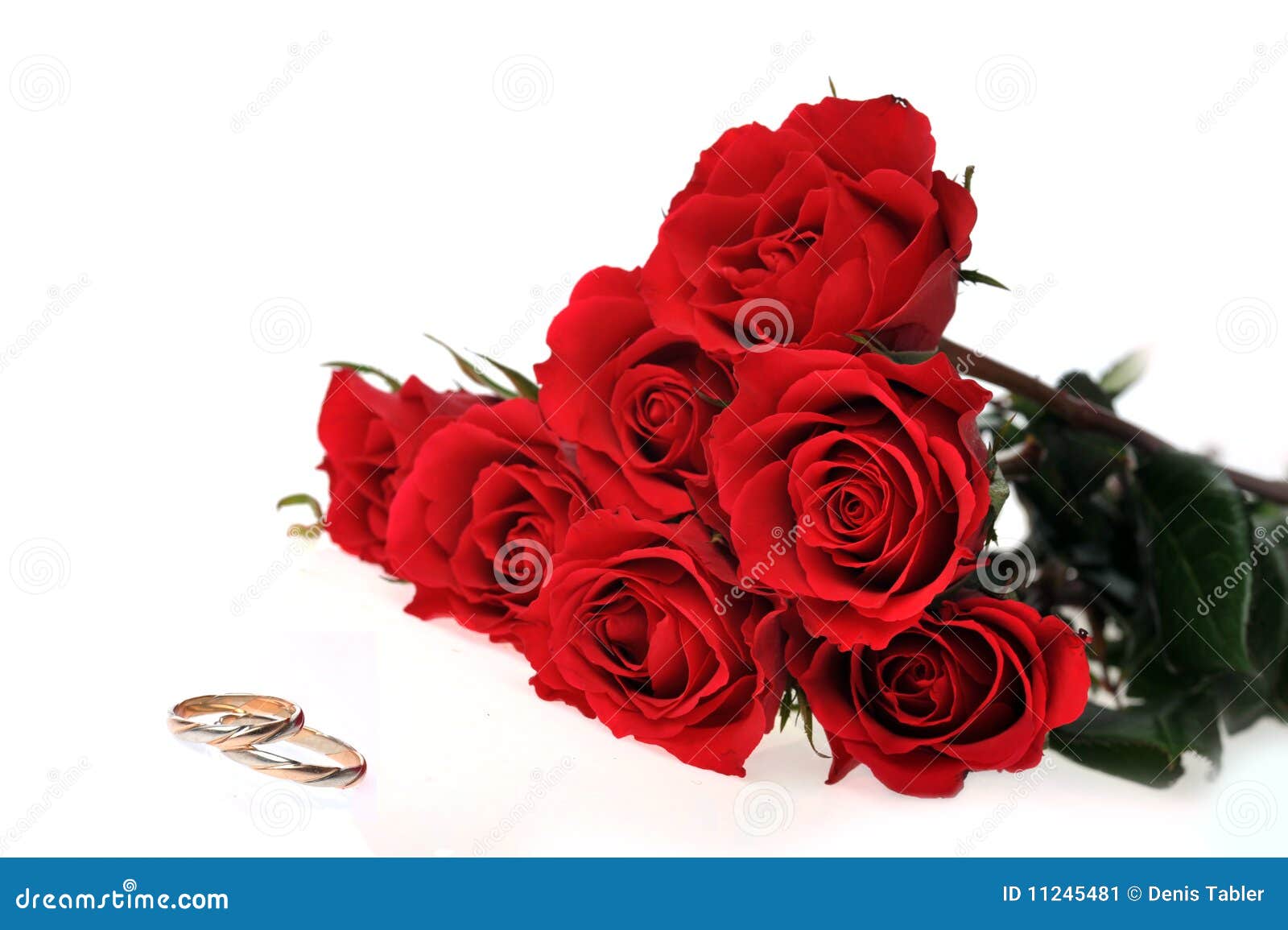 Red roses and ring stock image. Image of luxury, card - 11245481