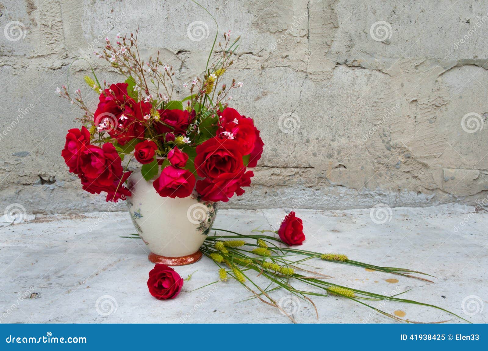 Red roses stock image. Image of bouquet, floral, life - 41938425